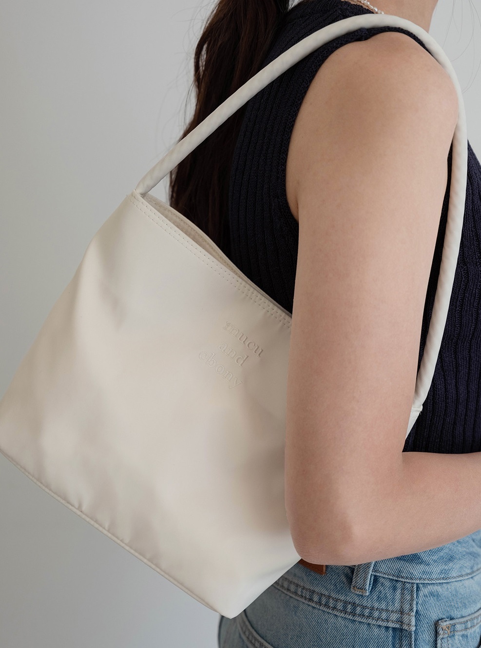 Mucu and Ebony Nearest Bag