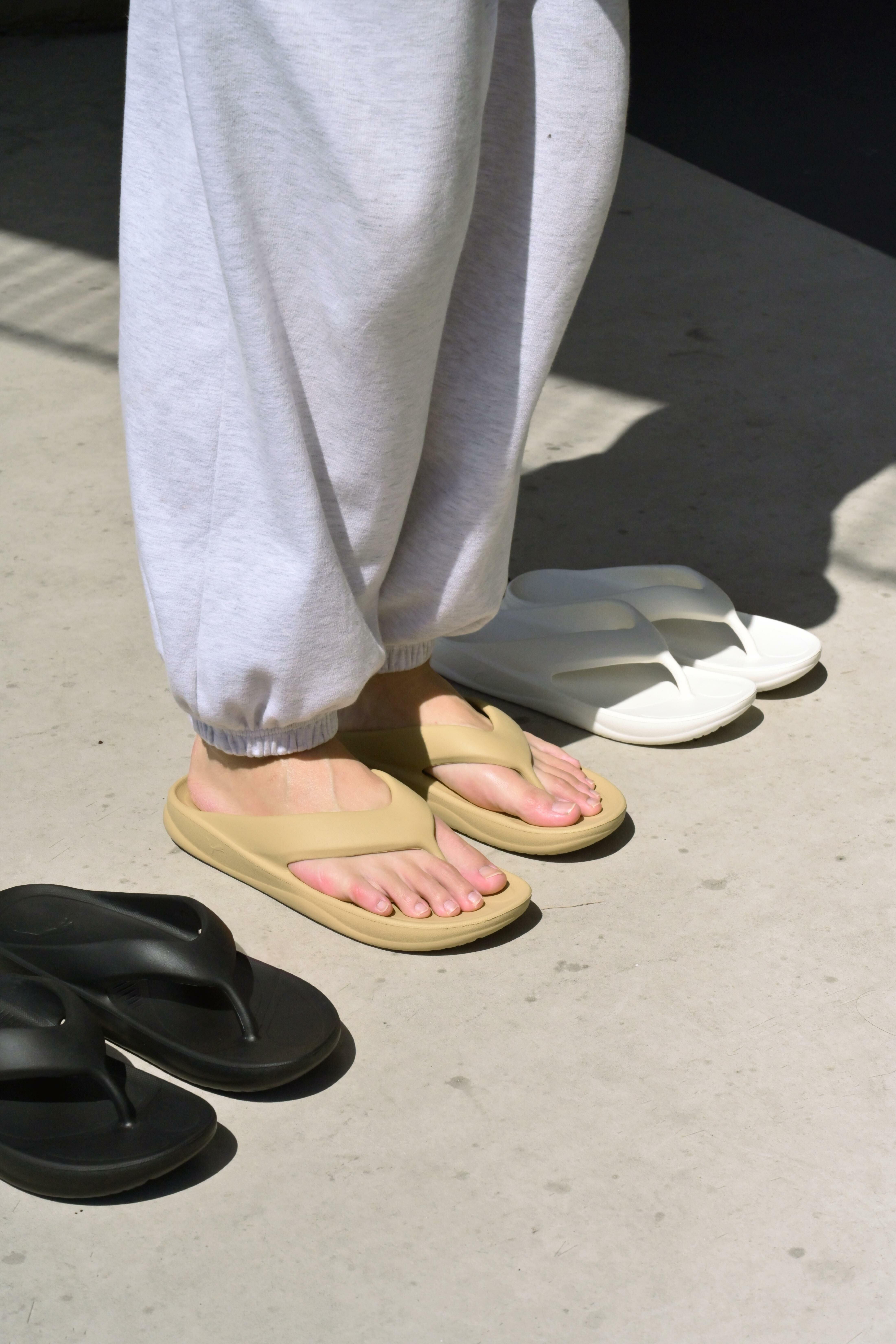 PUMA WAVE FLIP 人字拖 奶茶色 38380516