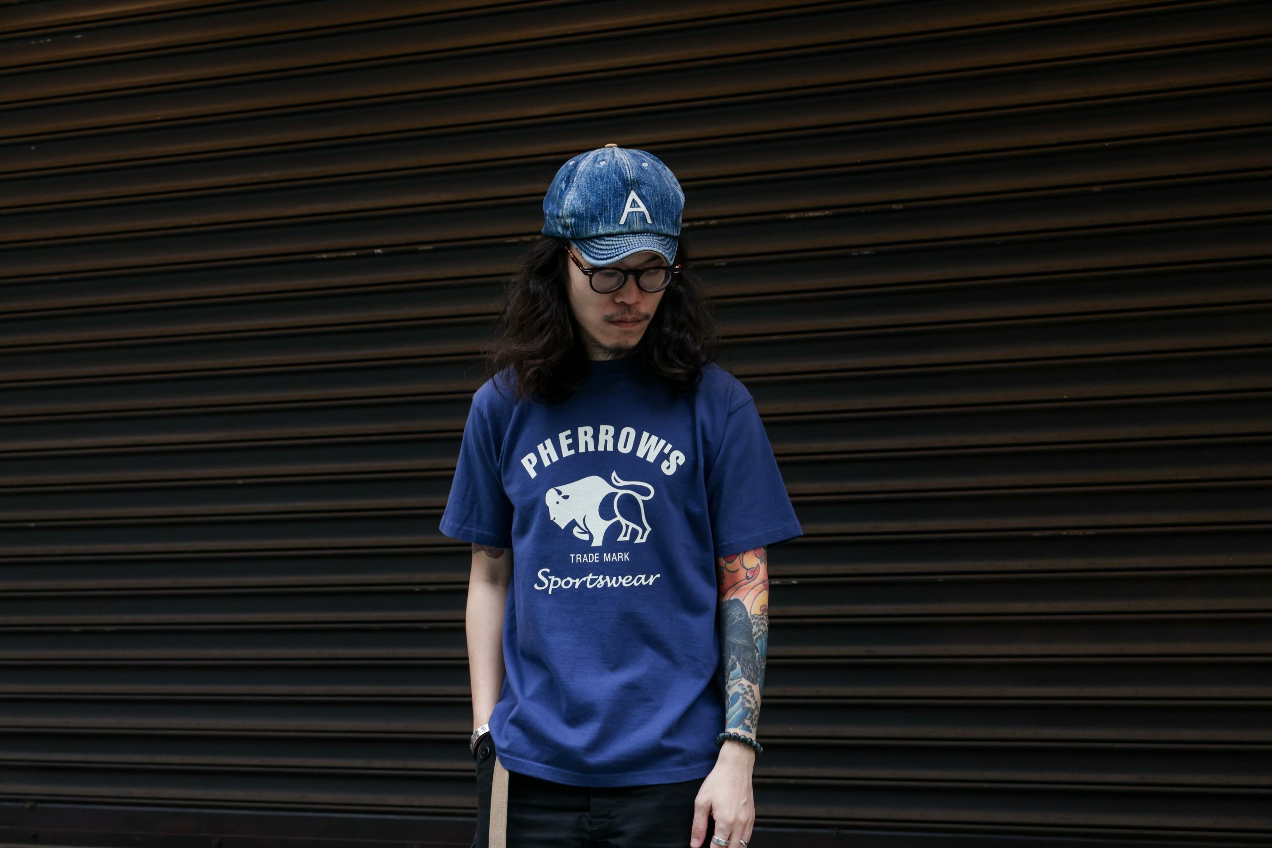 PHERROWS - 熱門定番牛牛短 Tee