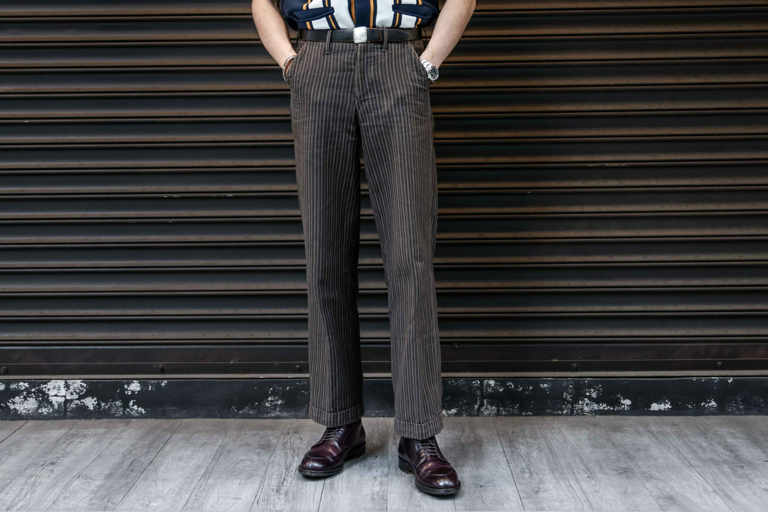 ADJUSTABLE COSTUME - Herringbone Baggy 緹花條紋休閒褲