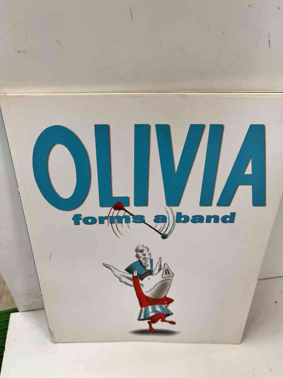 【贈酷卡】OLIVIA forms a band【P-i853】