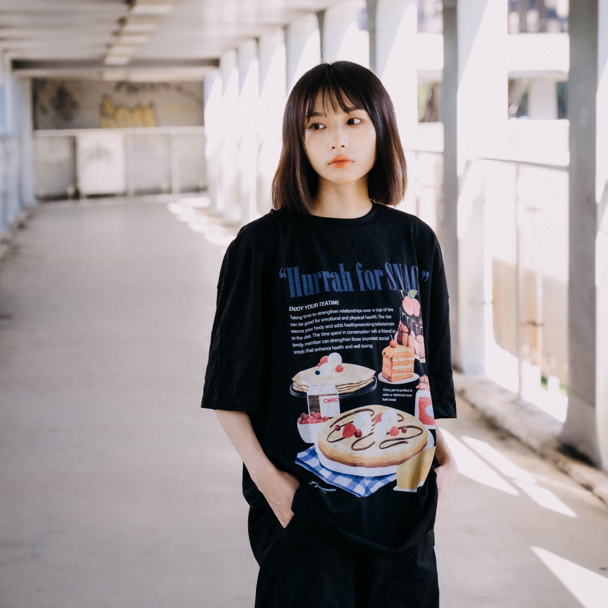 XCTRL 下午茶點心短T-黑