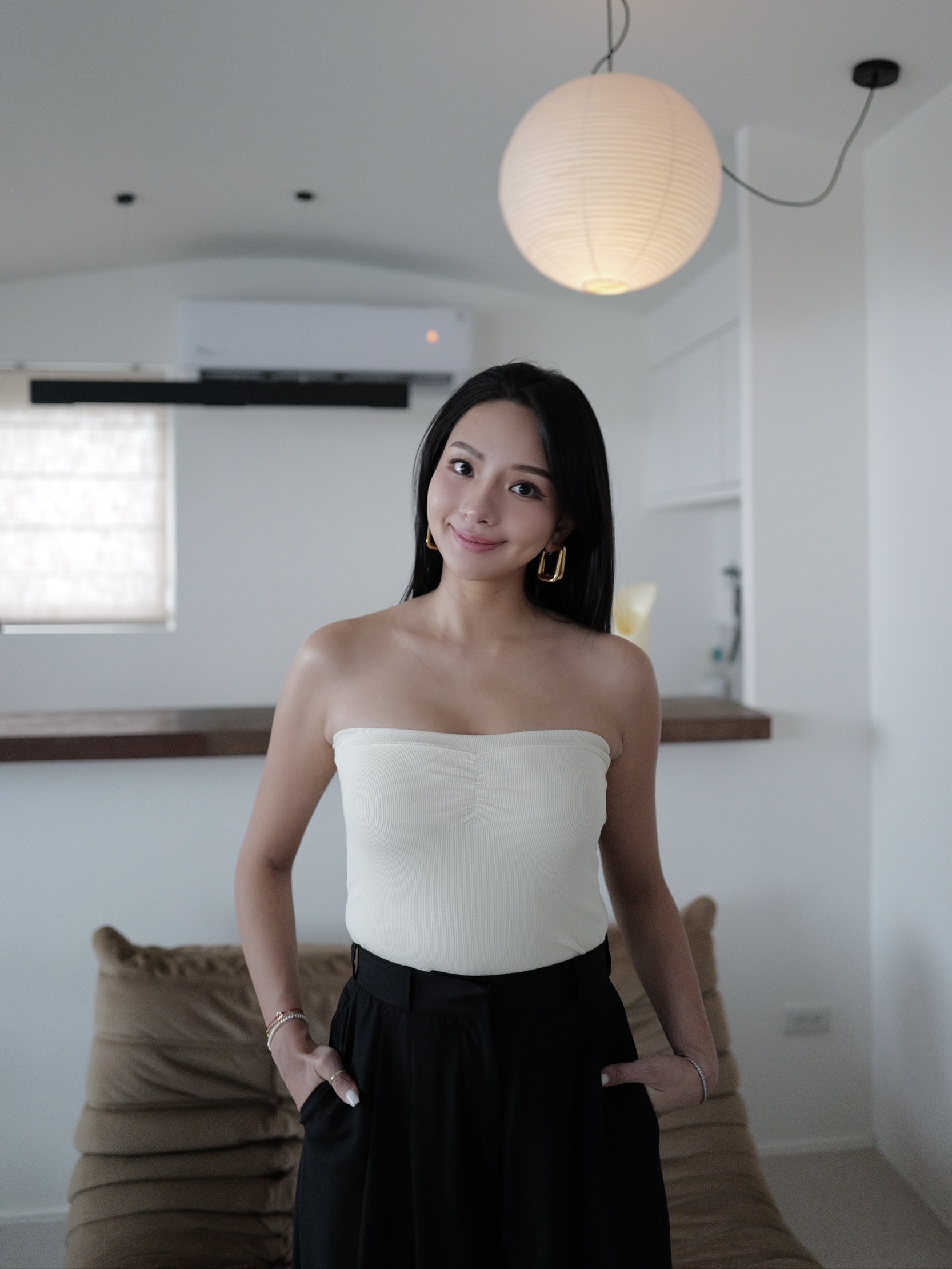 Jane top抓皺平口上衣（白）