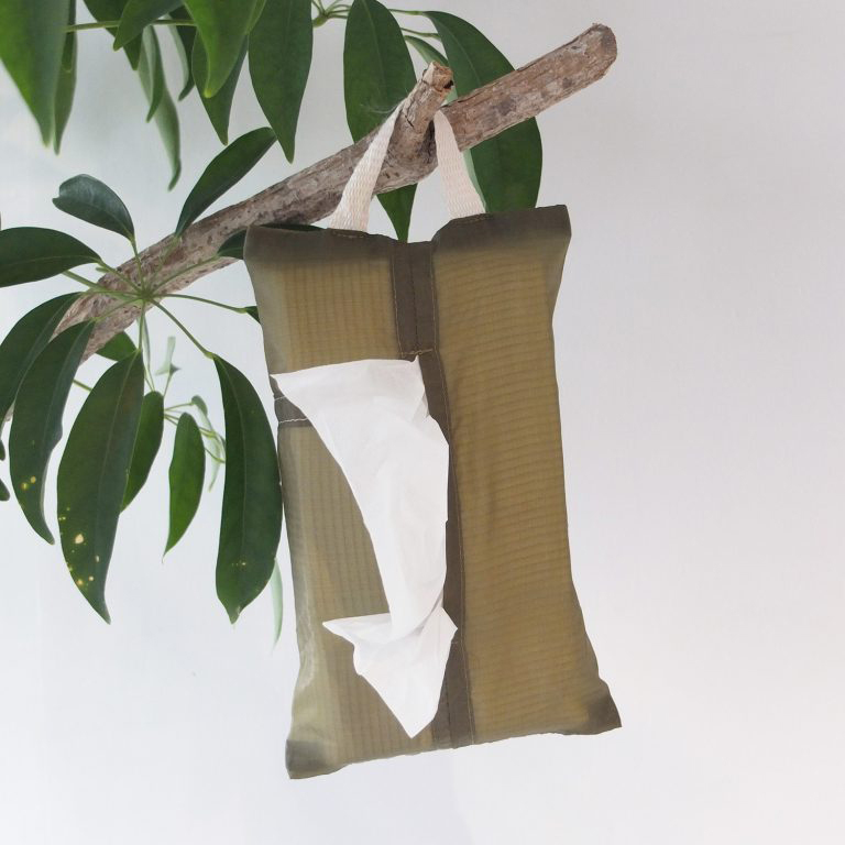 PUEBCO VINTAGE PARACHUTE TISSUE COVER