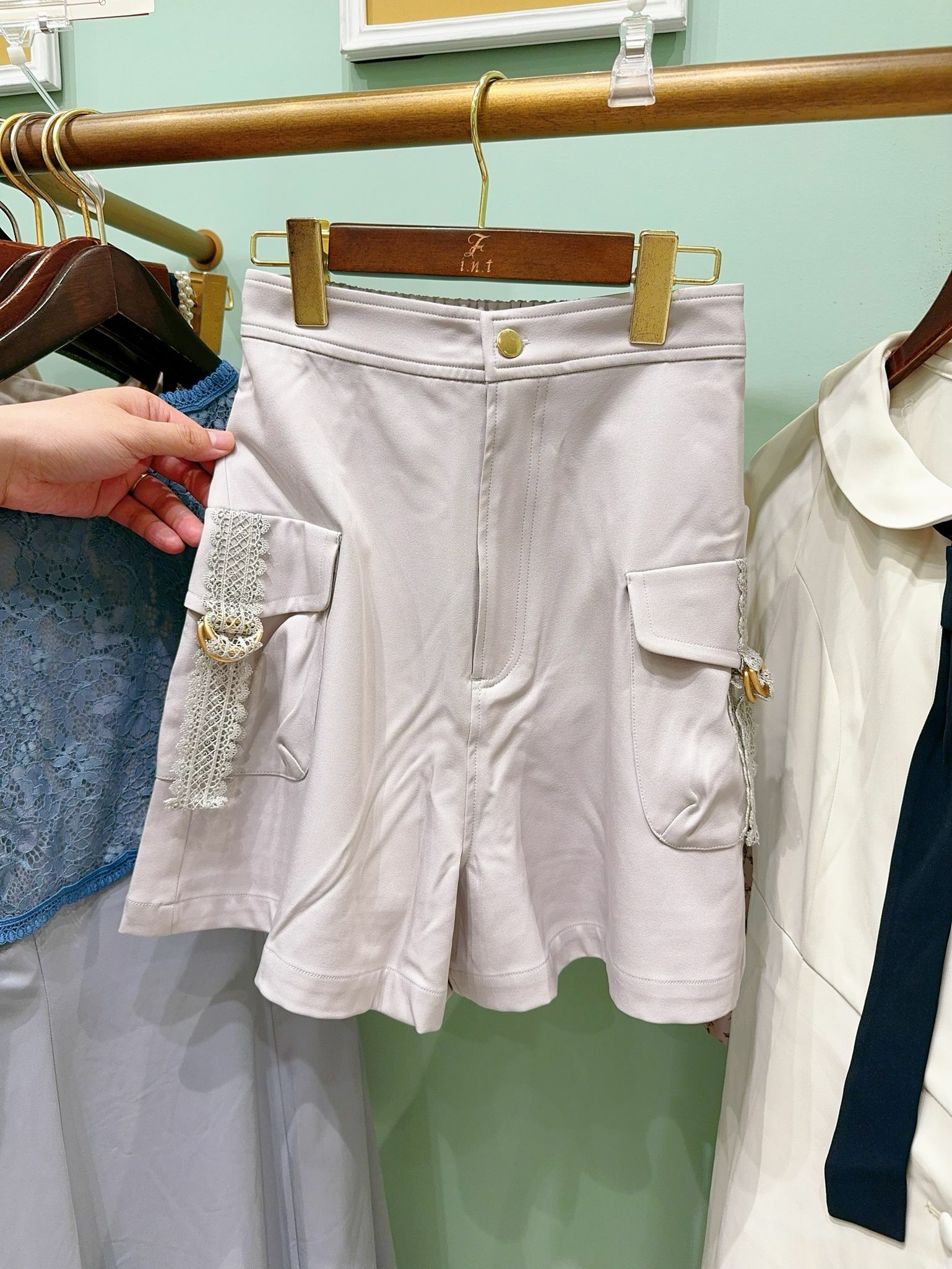 JP87 腰24-29 長17hip 48$339