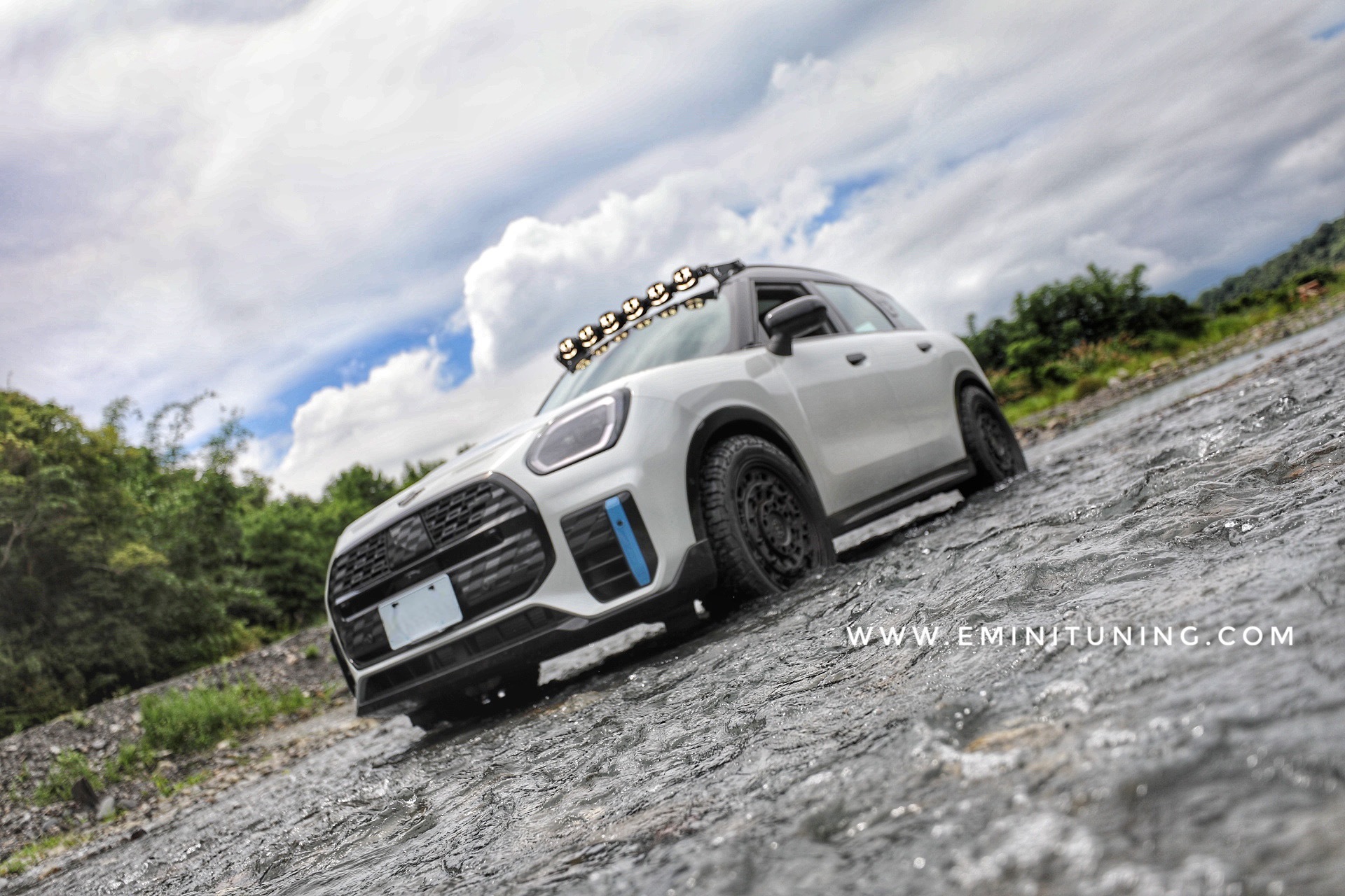 MiNi U25 JCW COUNTRYMAN C 專用車頂排燈支架