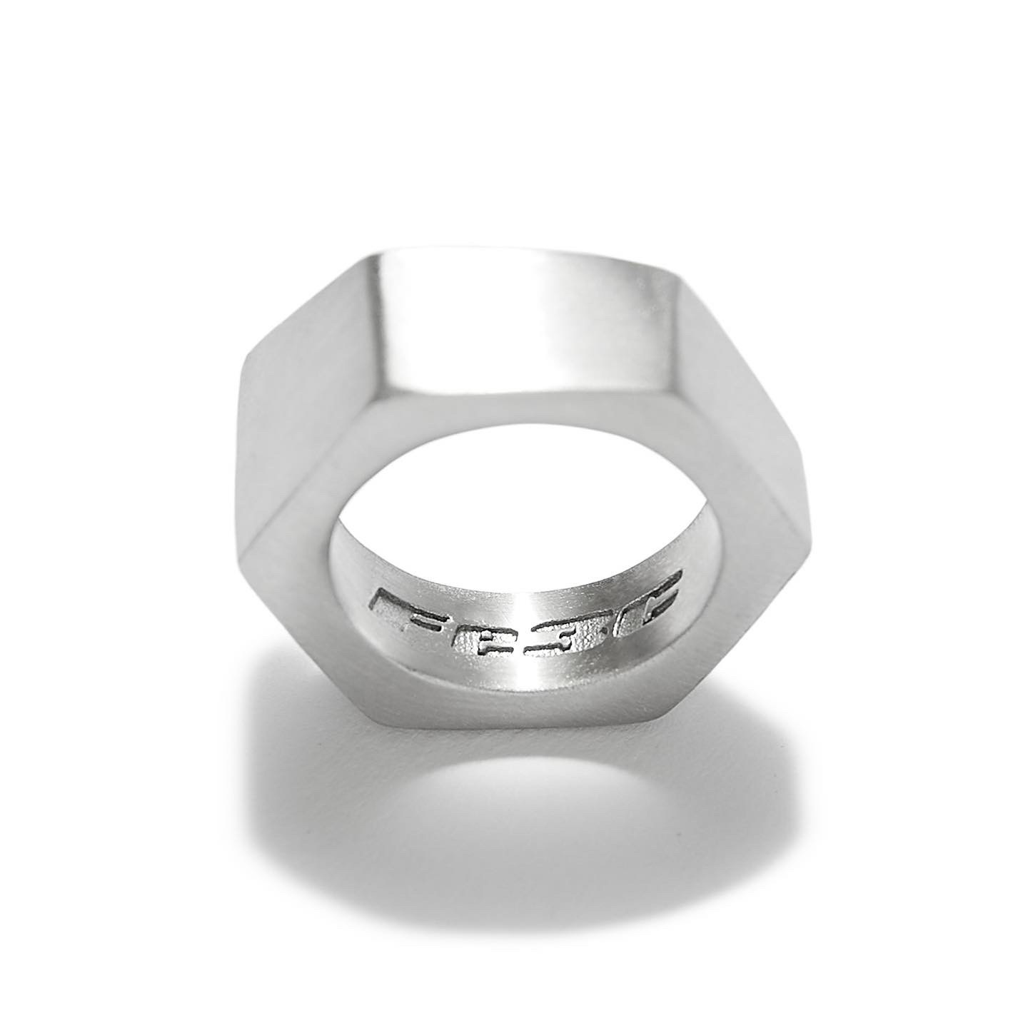 Fe3c Deformed Nut Ring 螺帽戒指