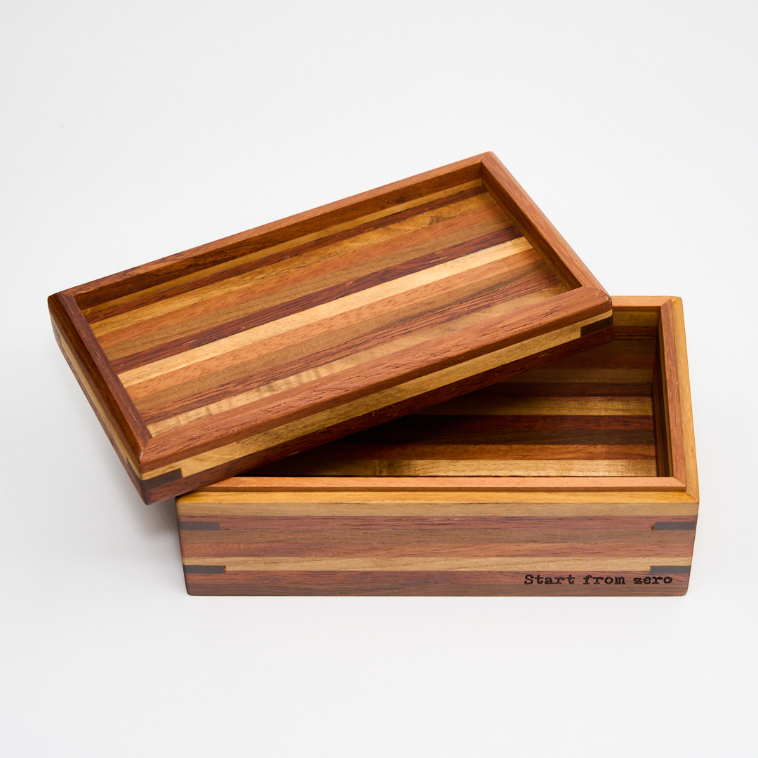 Striped Lid Tray Box