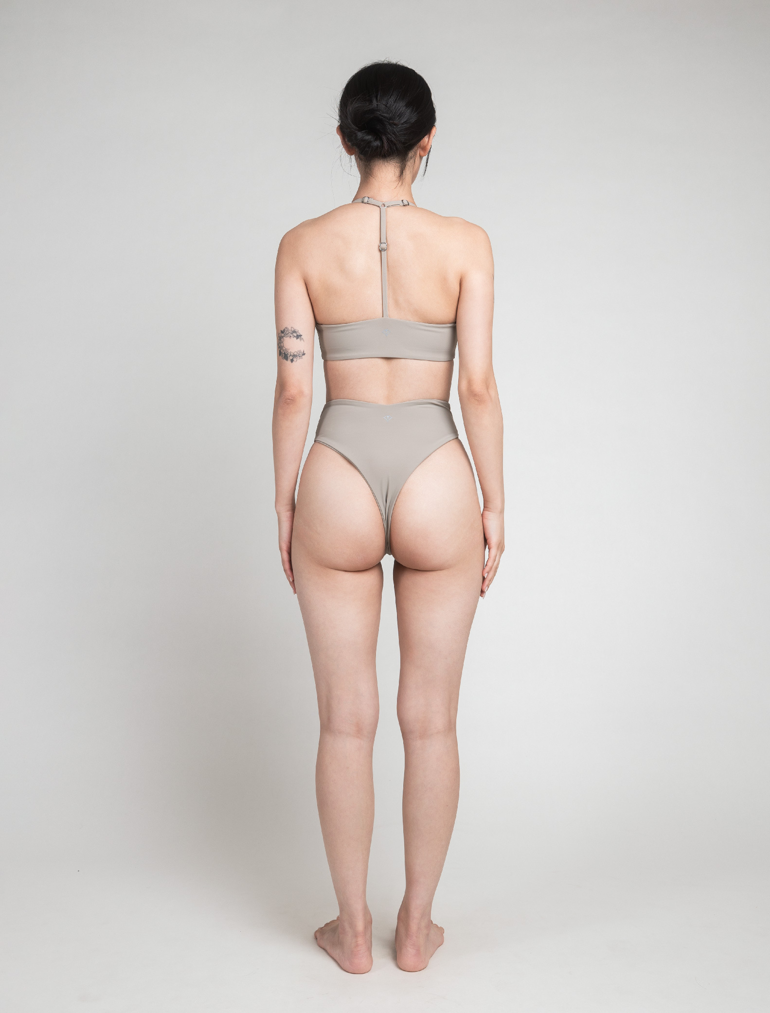 Chalk Gary 白堊灰 / 拼接高腰美臀褲 / Bottom｜TIMU AQUA