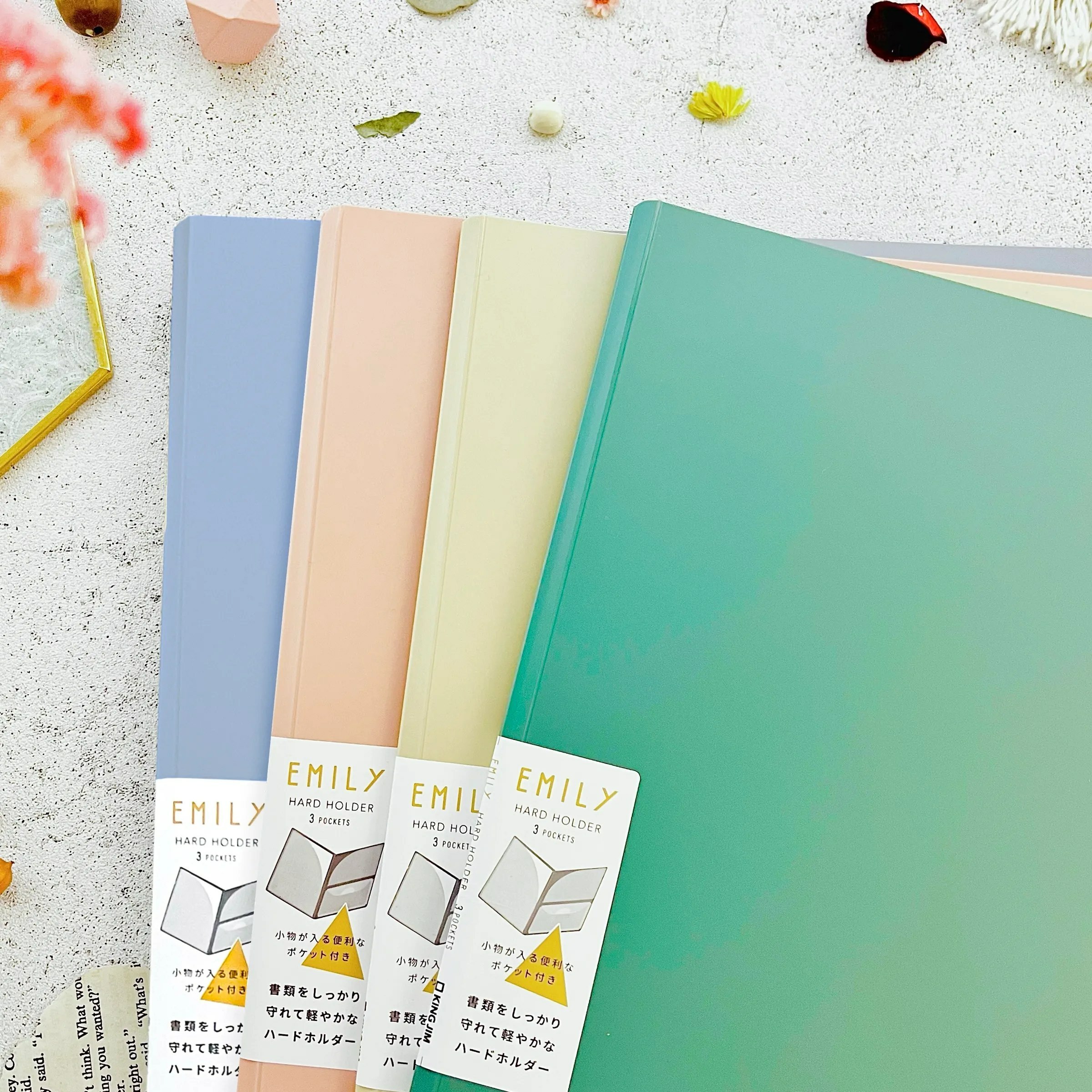 EMILy A4 硬殼3口袋資料夾4色 " KING JIM