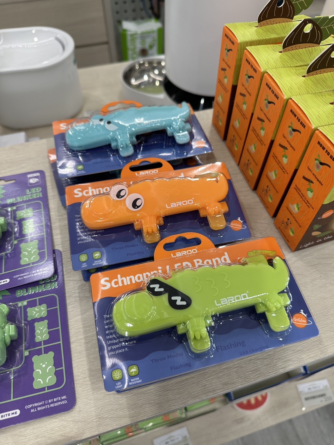 LaRoo|鱷魚夜間散步燈