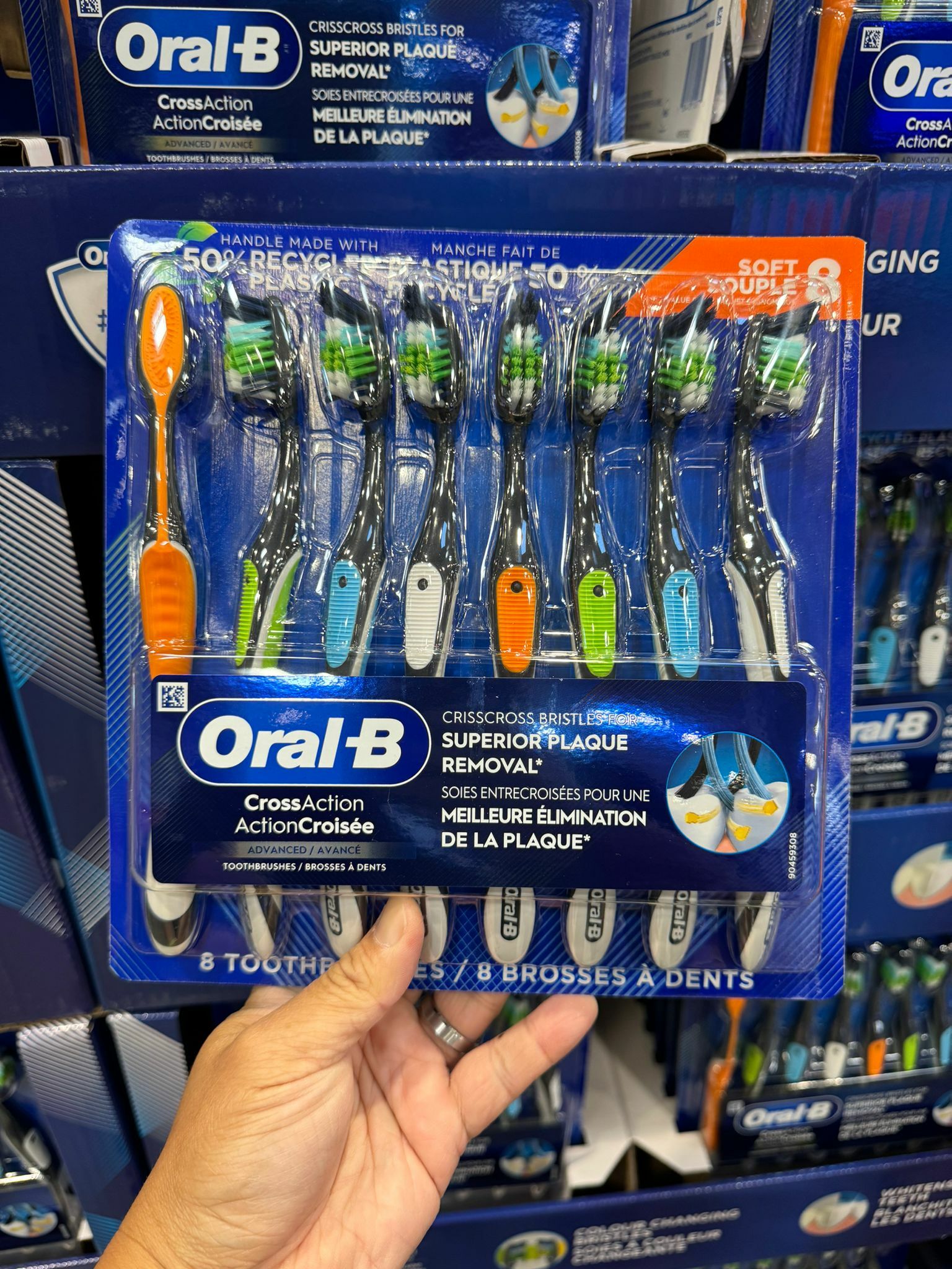 Oral B Max Clean 牙刷 (8枝裝) 不挑色