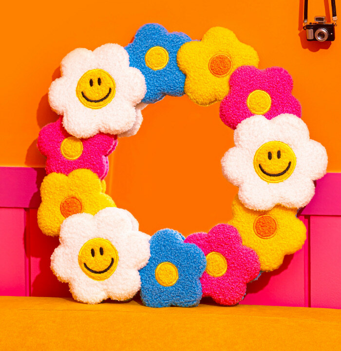 Wiggle Wiggle - Tufting Mirror_Smile We Love