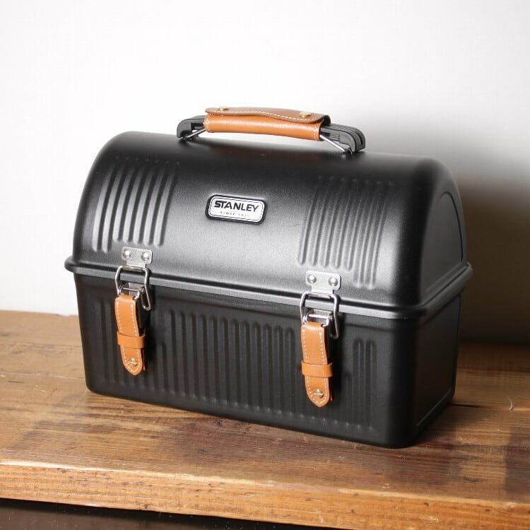 日本 What Will be Will be x STANLEY 午餐盒 9.4L 皮革裝飾組