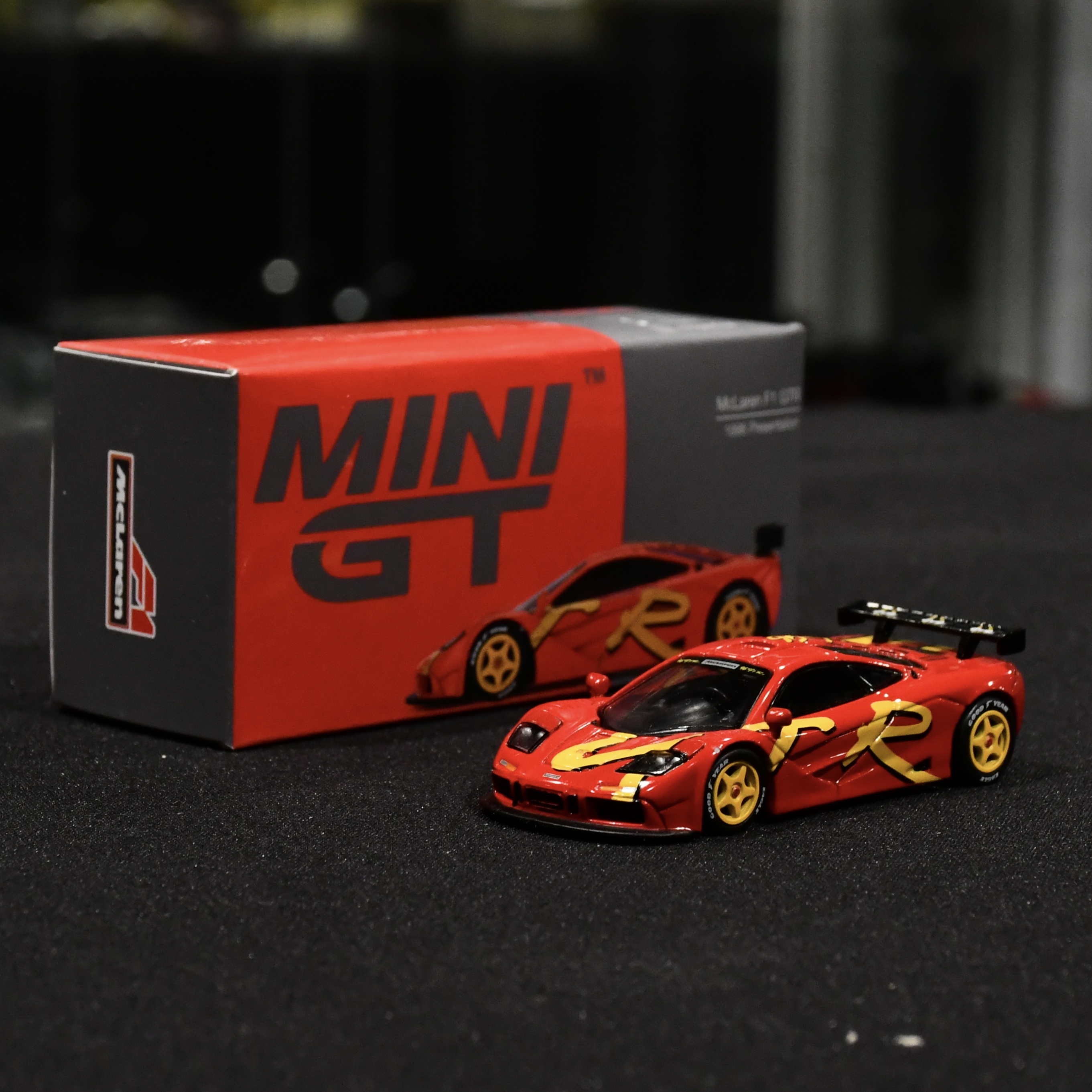 MINI GT 684 McLaren F1 GTR 1996 Presentation