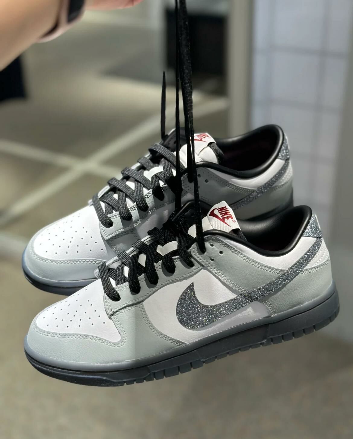 NIKE DUNK LOW "GREY BLING"