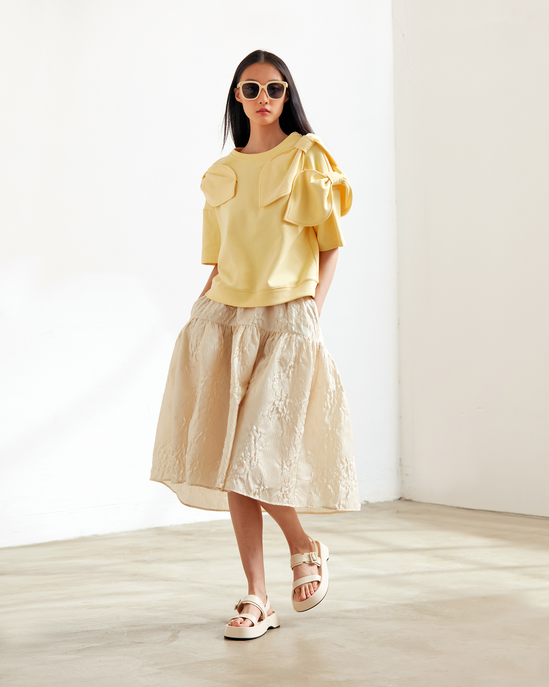 NEO RIBBON RIBBON TOP