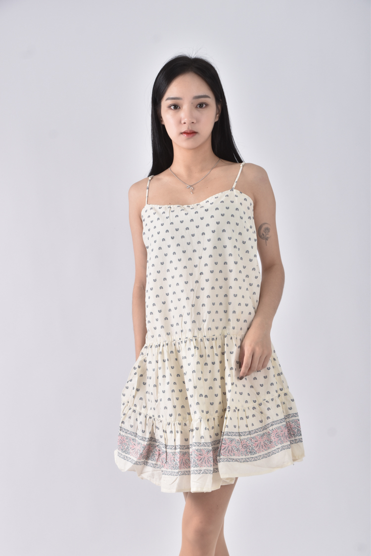 二拾衫-(S) lativ無袖白色洋裝二手衣｜30日無條件退貨