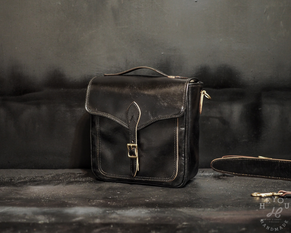 HEYOU Handmade – Leather Haversack 植鞣革跨肩小方包