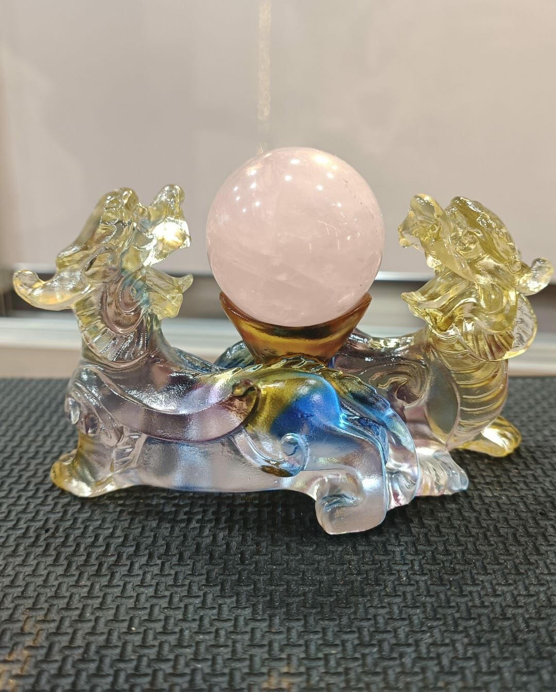 1 LIU LI LONG GUI PINK QUARTZ BALL (PO)