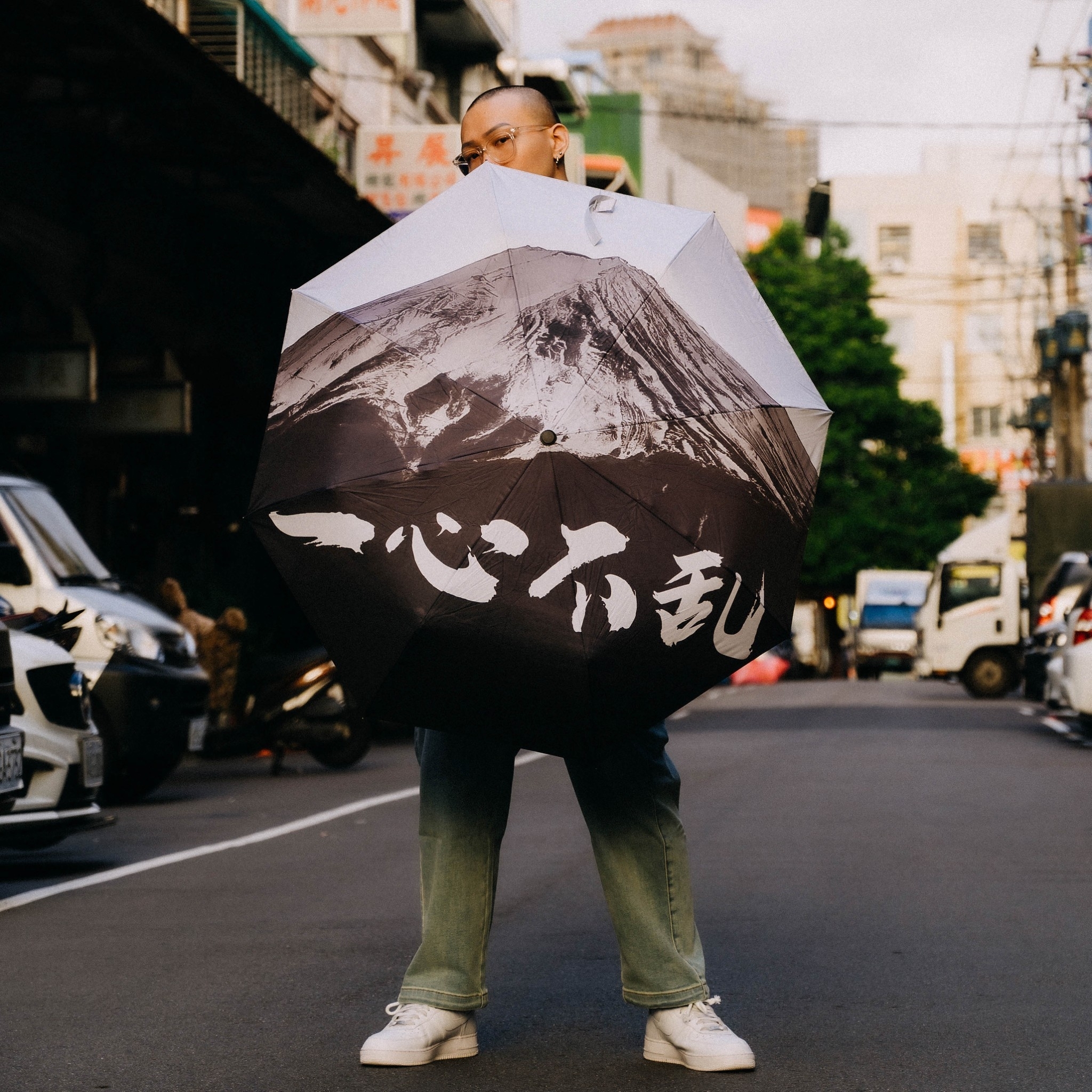 XCTRL 一心不亂自動折疊傘- 黑(23吋)