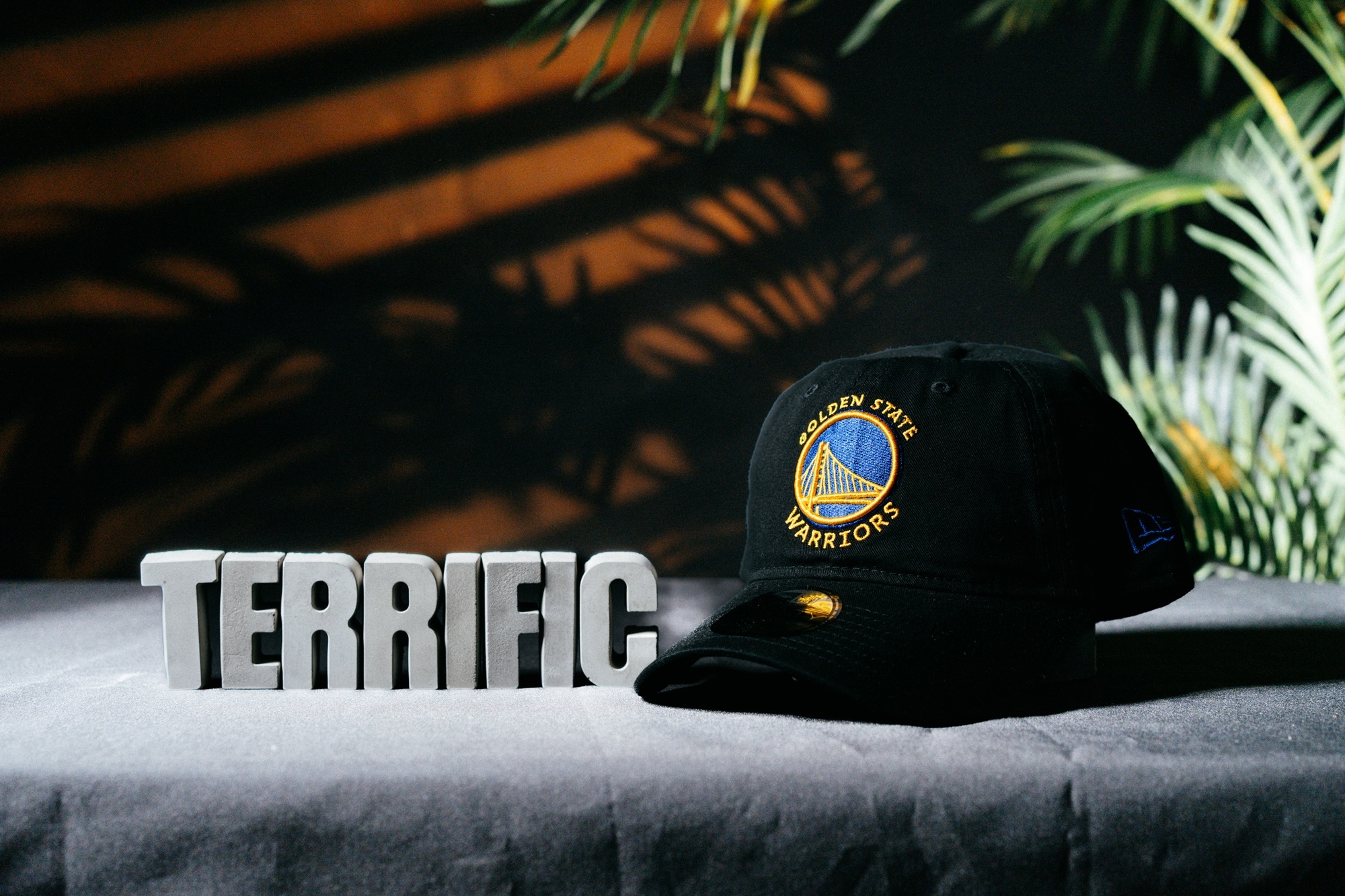 = 特瑞肥 = NBA GS Warriors金州勇士 隊徽刺繡 黑色老帽 New Era 可調式 全新