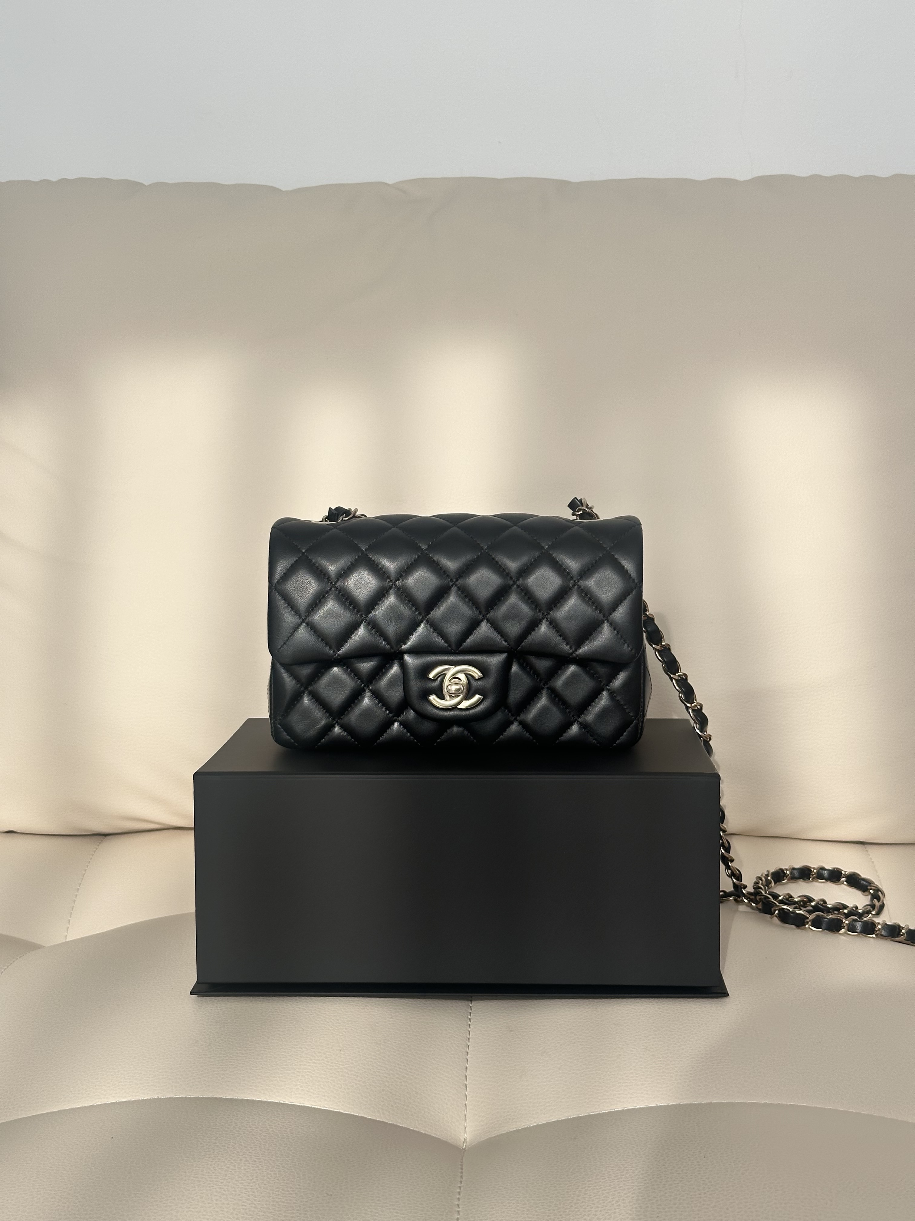 Chanel mini classic flag bag mini cf 20cm