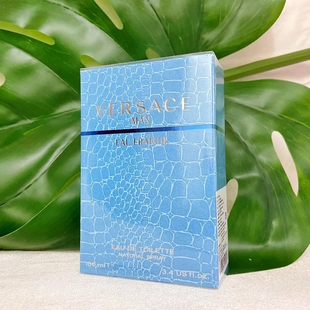【Versace 凡賽斯】 雲淡風輕男性淡香水100ML