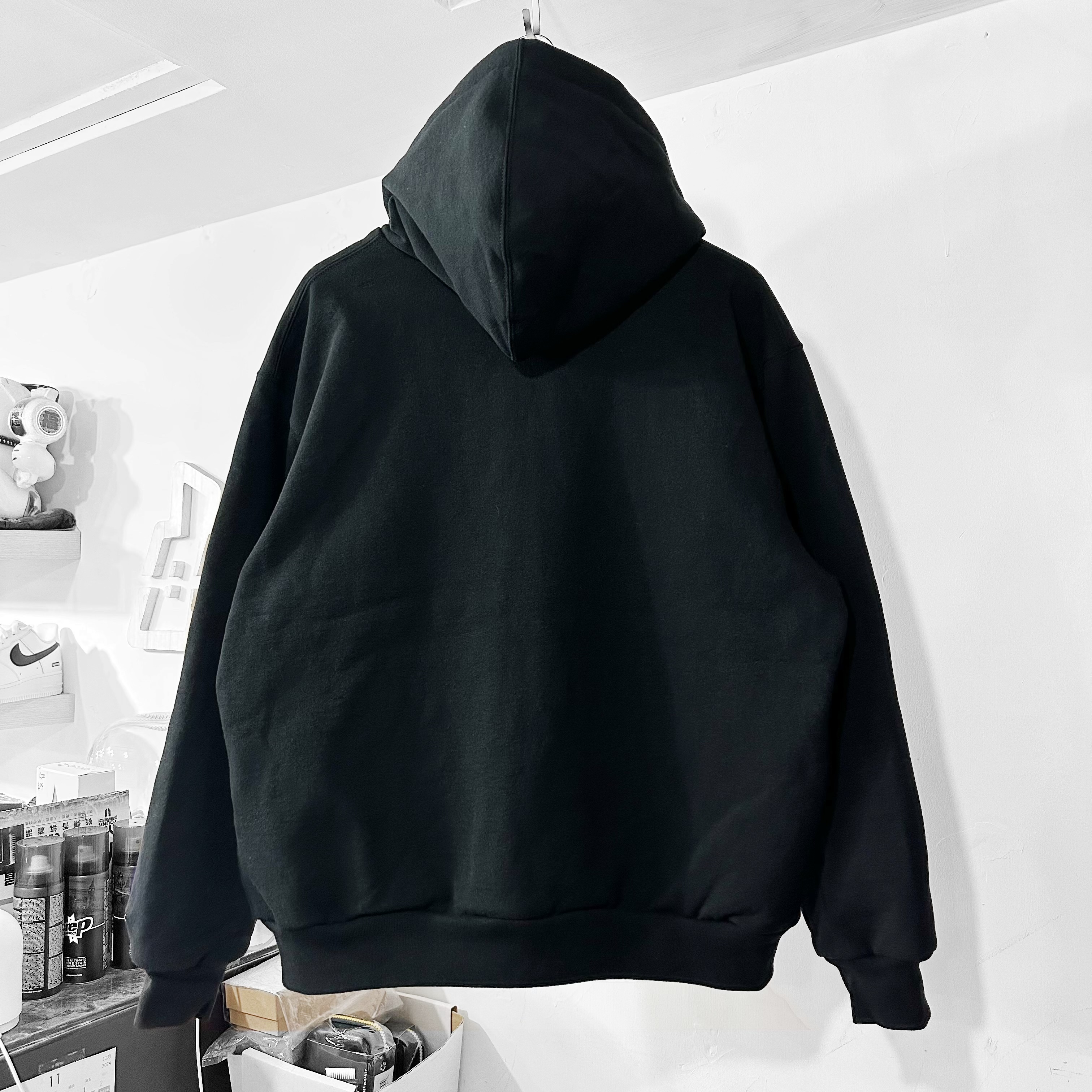 SUPREME ARC THERMAL LINED ZIP UP HOODED SWEATSHIRT BLAC SUPREME ARC THERMAL LINED ZIP UP HOODED SWEATSHIRT BLAC