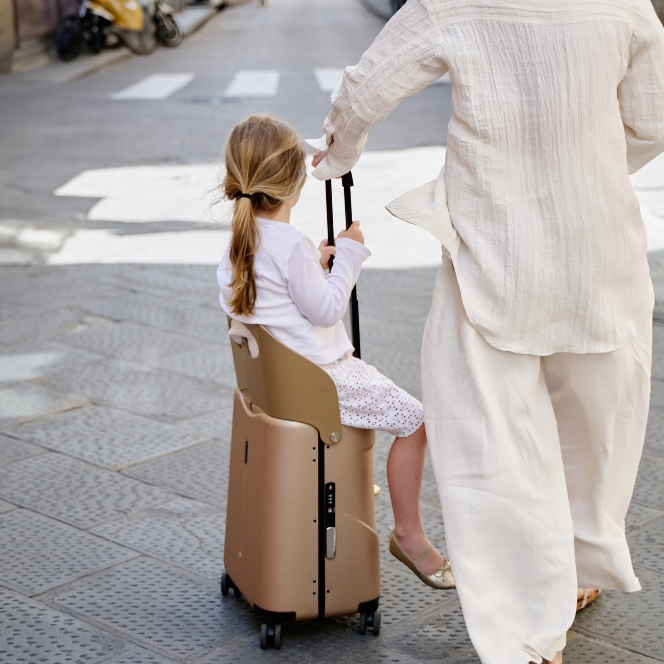 MiaMily Luggage | Travel with Fun | Tavolo Kids Living