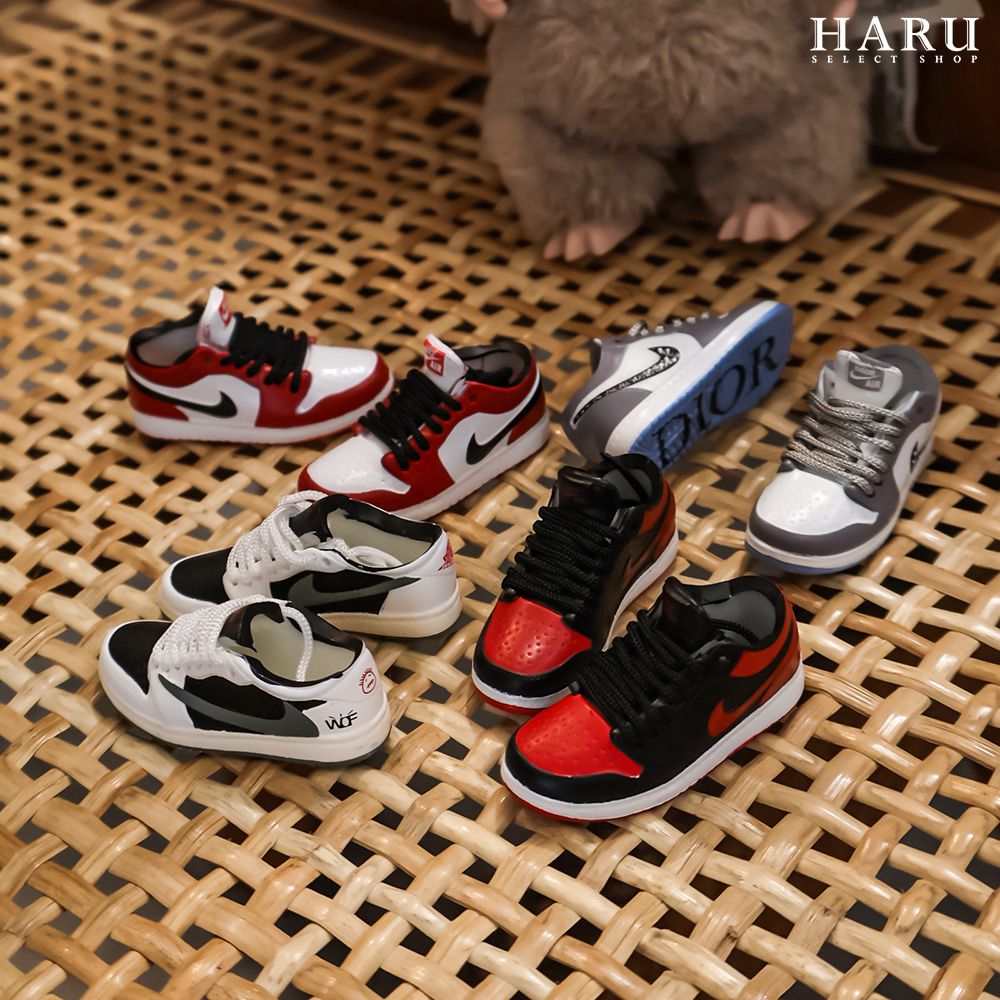 POPMART 泡泡瑪特 LABUBU 拉布布 AIR JORDAN 4 AJ4 球鞋 心動馬卡龍 娃裝