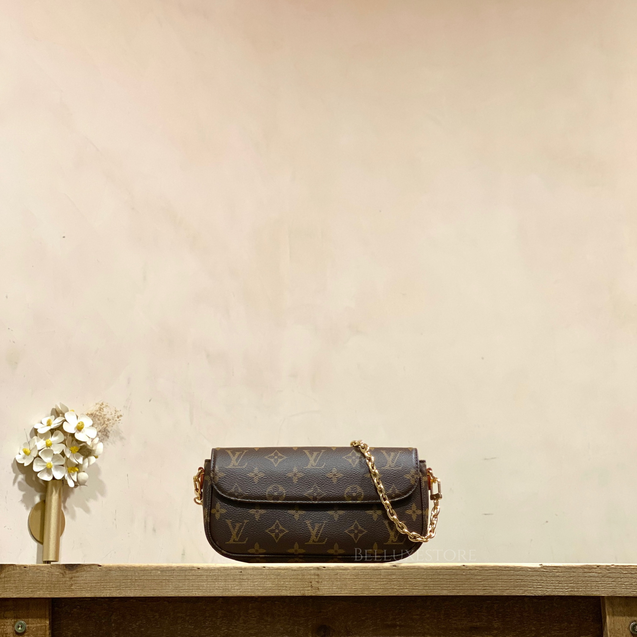 [Unused] LV ivy woc monogram