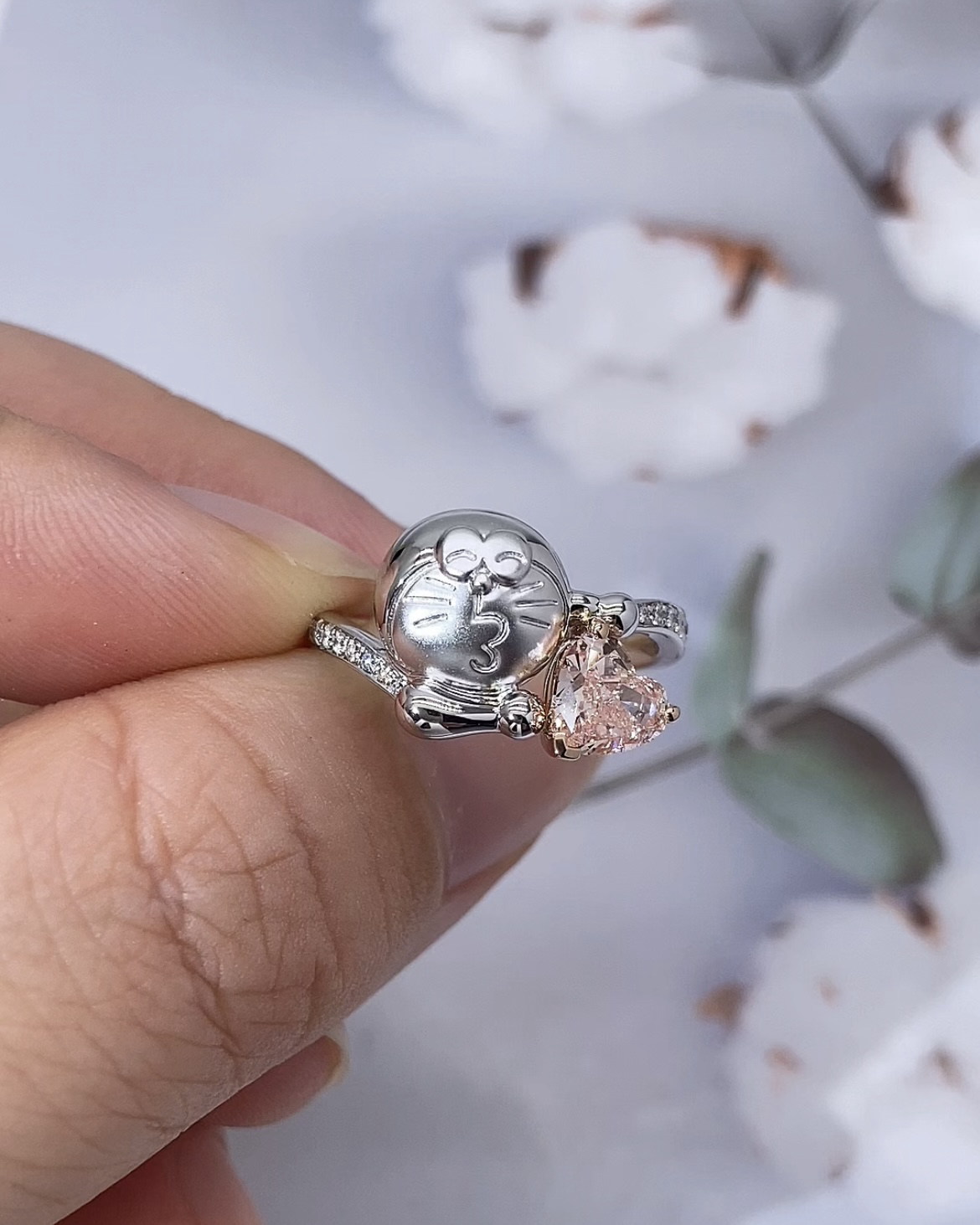 Pink diamond Doraemon ring