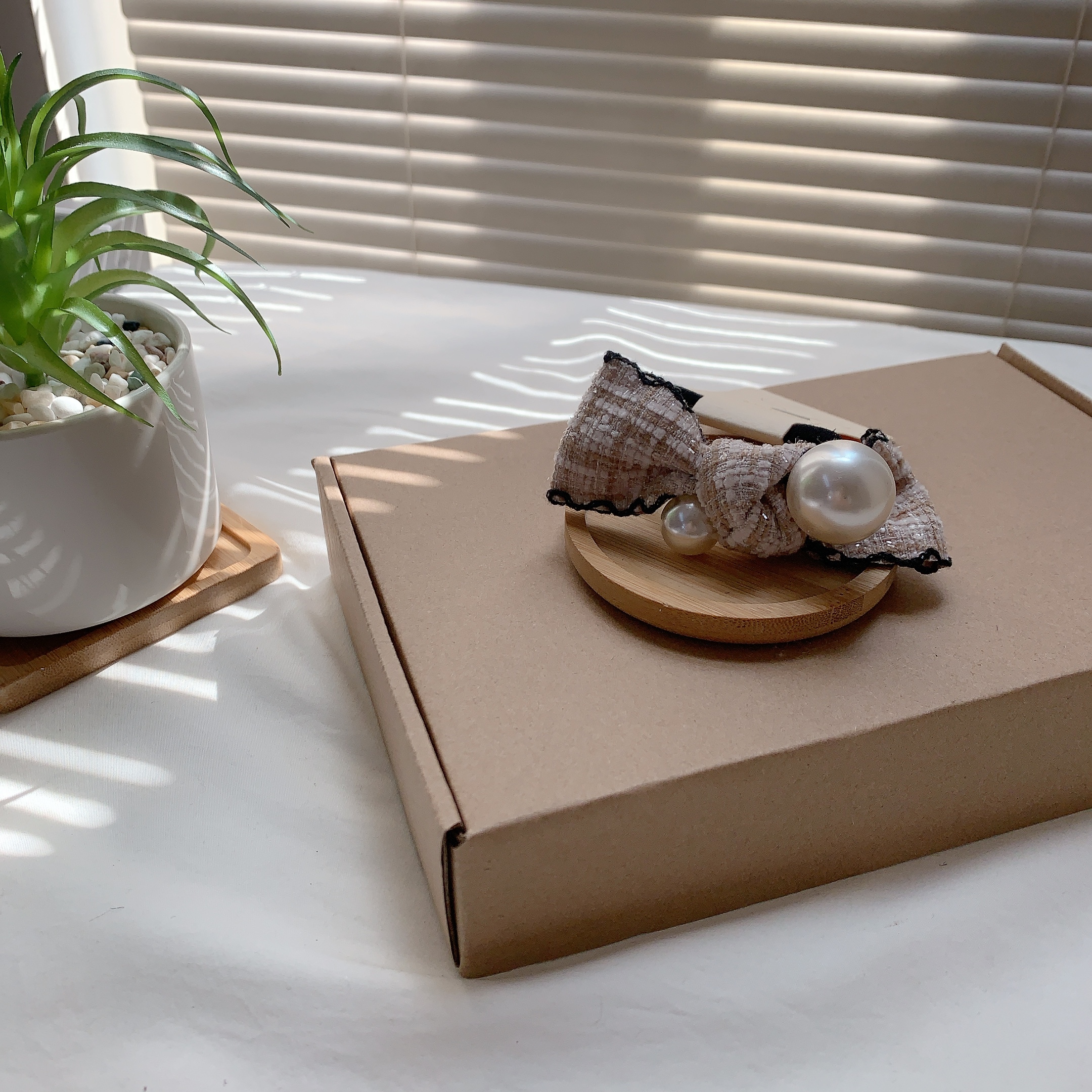 HELLO MILK TEE- 84090 小香風髮圈