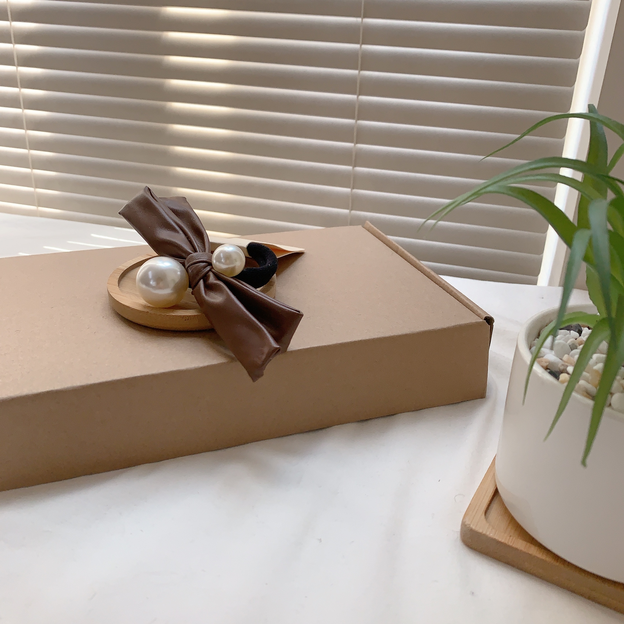 HELLO MILK TEE- 84097 皮質髮圈