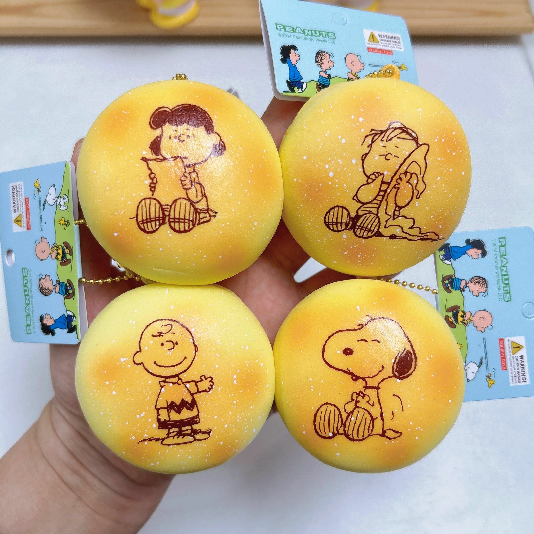 Peanuts Sugar Bun Squishy (Preorder)