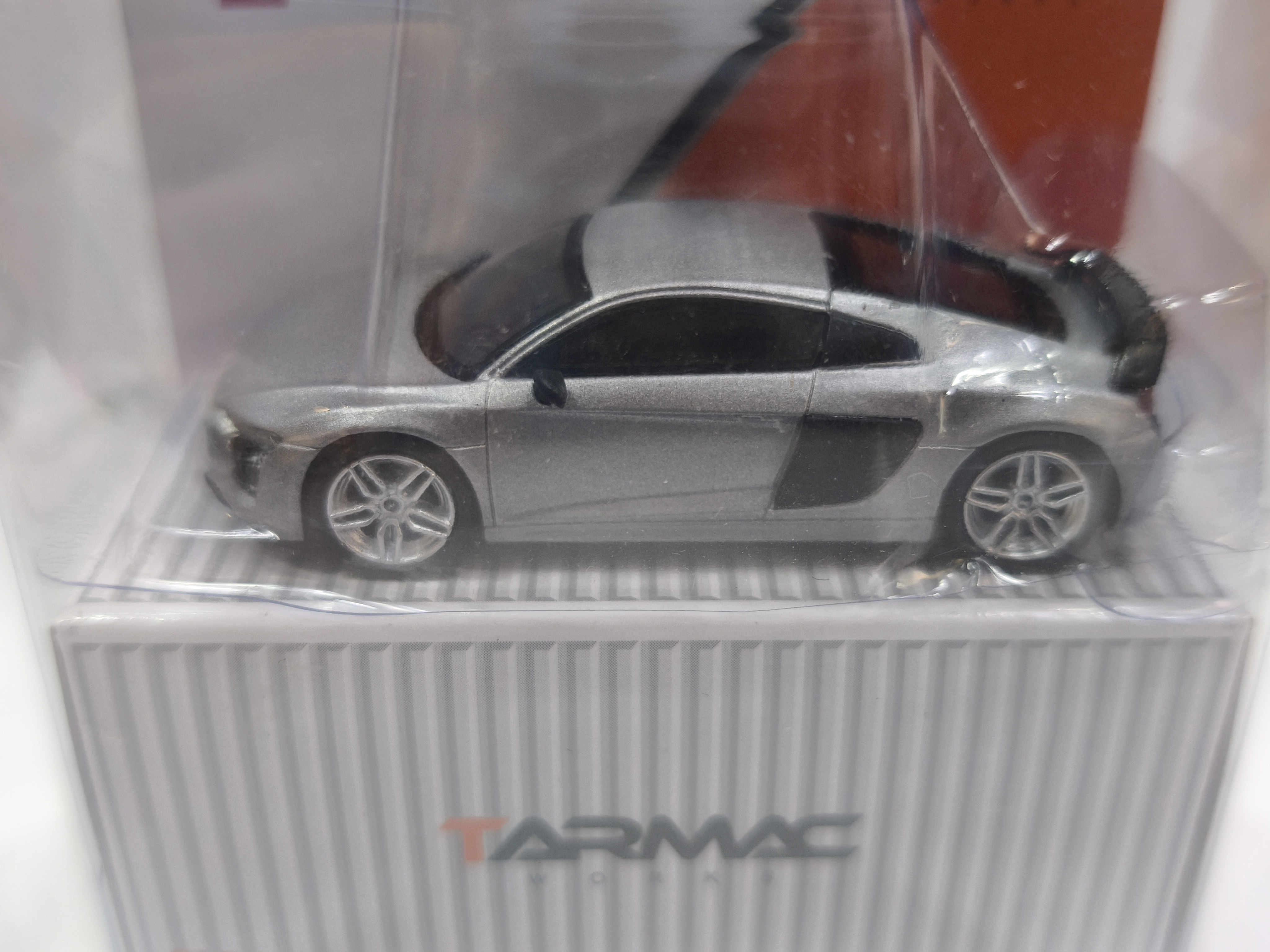 Tarmac 1:64 Gobal 64 Audi R8 V10 Plus Matte Silver