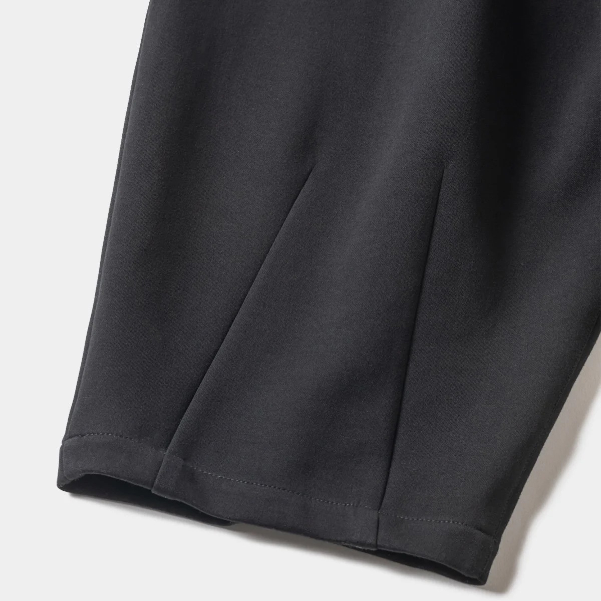 TIGHTBOOTH - Smooth Sweat Balloon Pants - 2 Colors TIGHTBOOTH - Smooth Sweat Balloon Pants - 2 Colors
