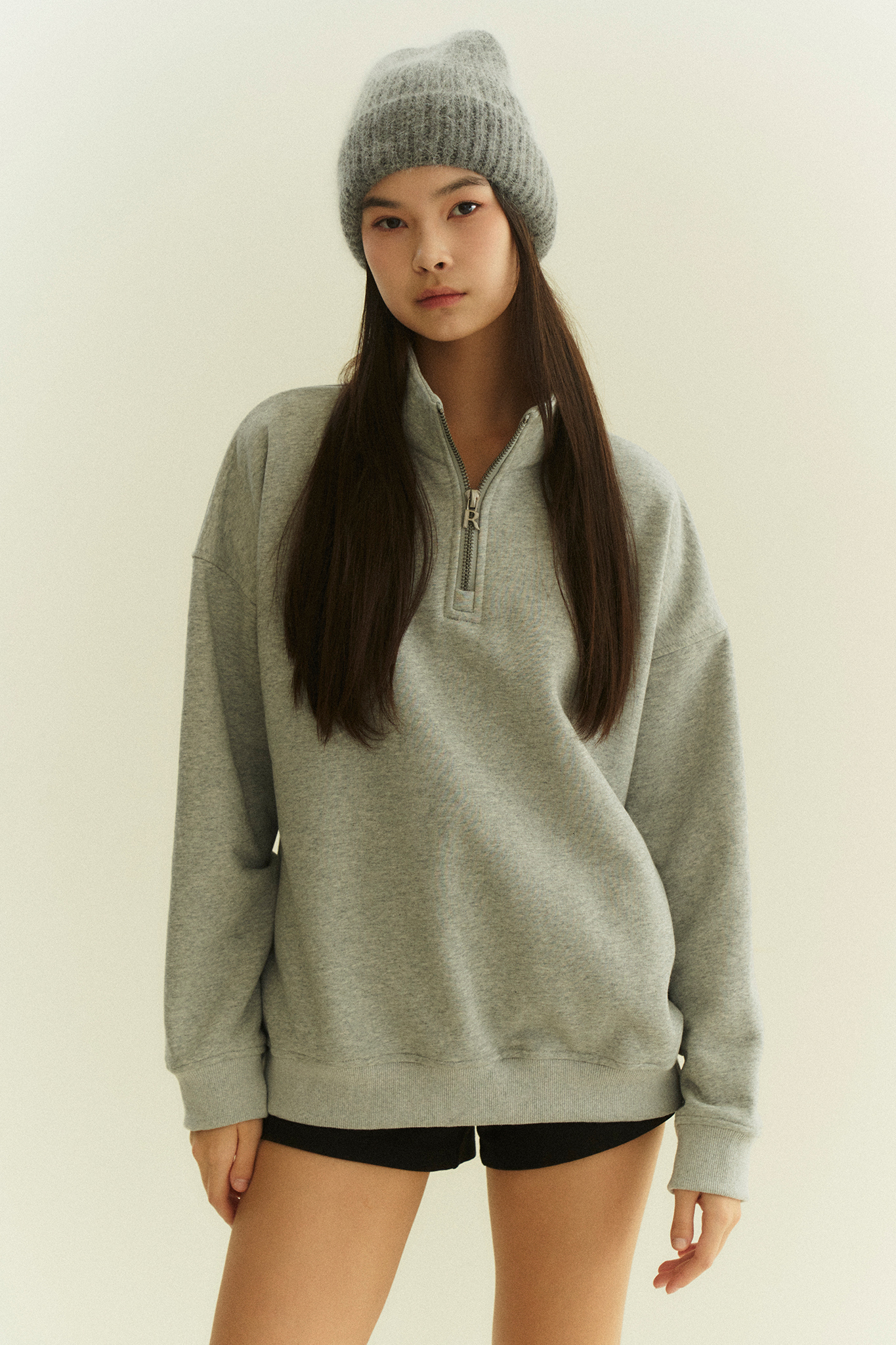 Vibe Check Sweatshirt - Black