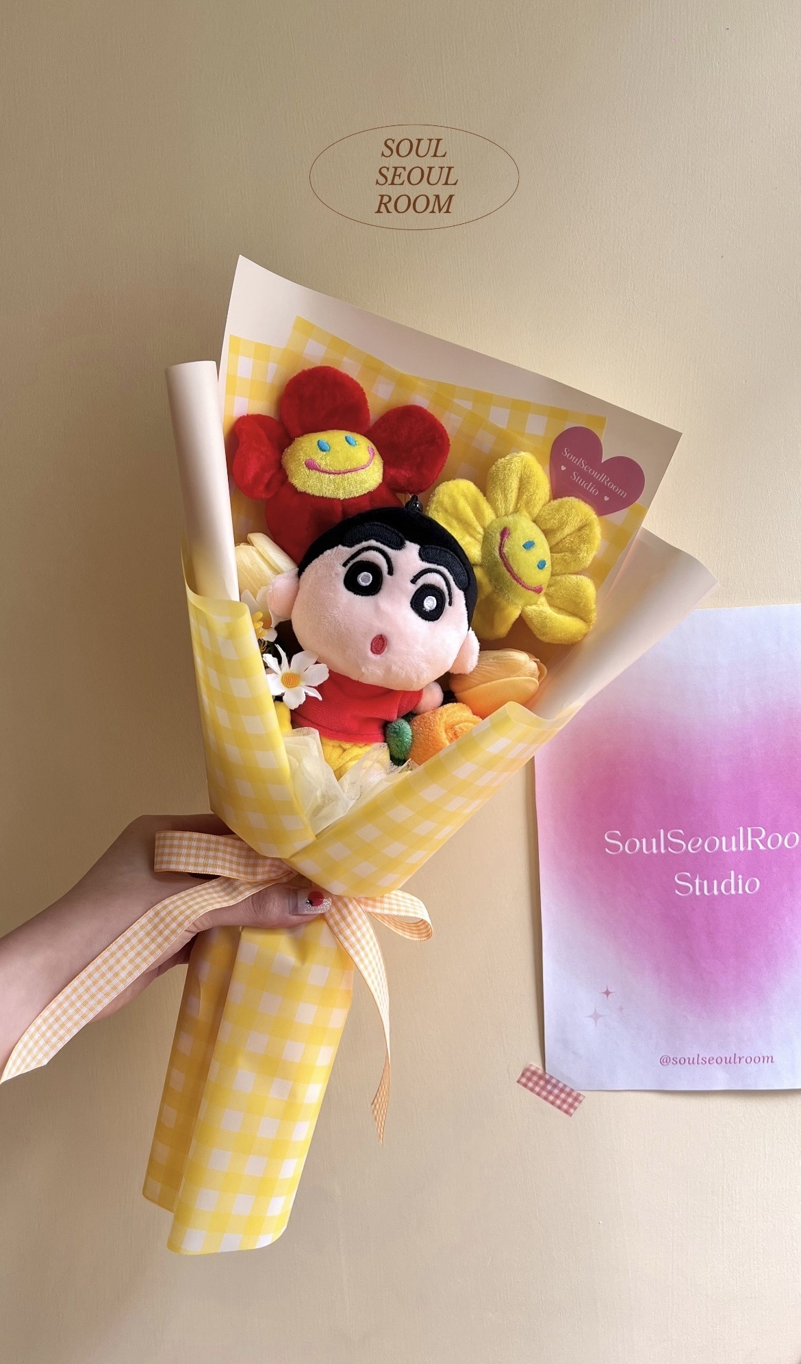 CRAYON SHIN-CHAN Keyring Flower Doll Bouquet 蠟筆小新 畢業公仔花