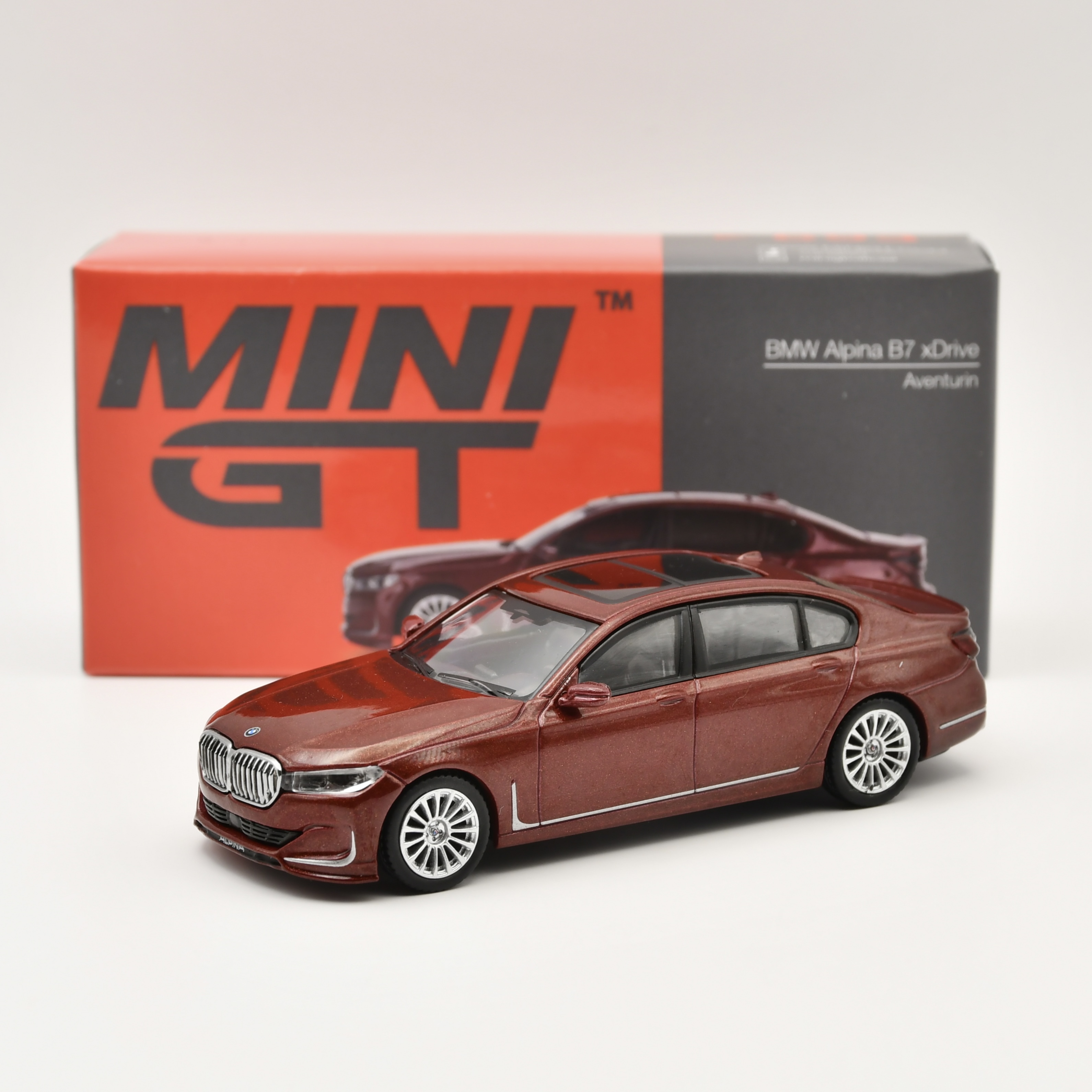 MINI GT 693 BMW Alpina B7 xDrive Aventurin