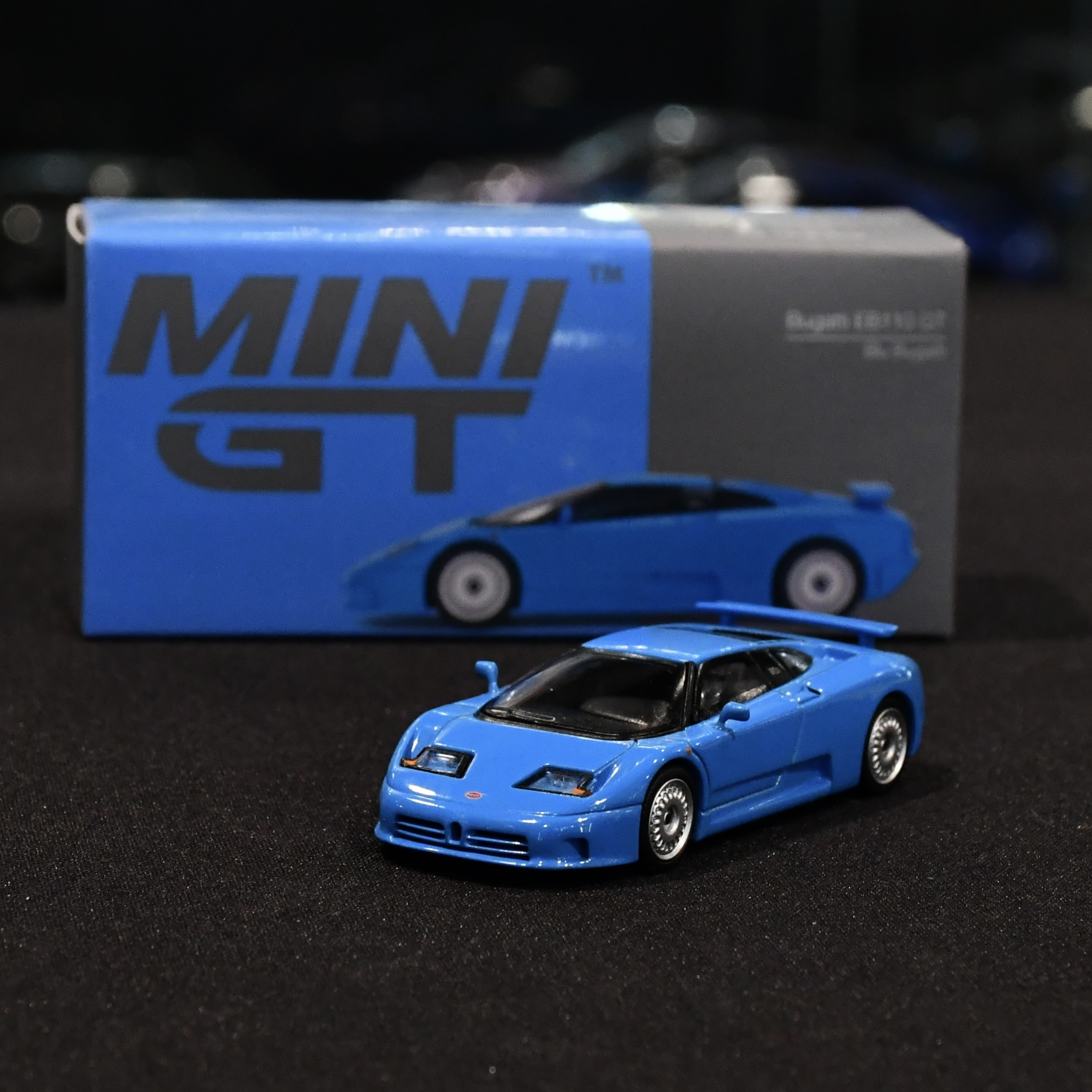 MINI GT 644 Bugatti EB110 GT Blu Bugatti