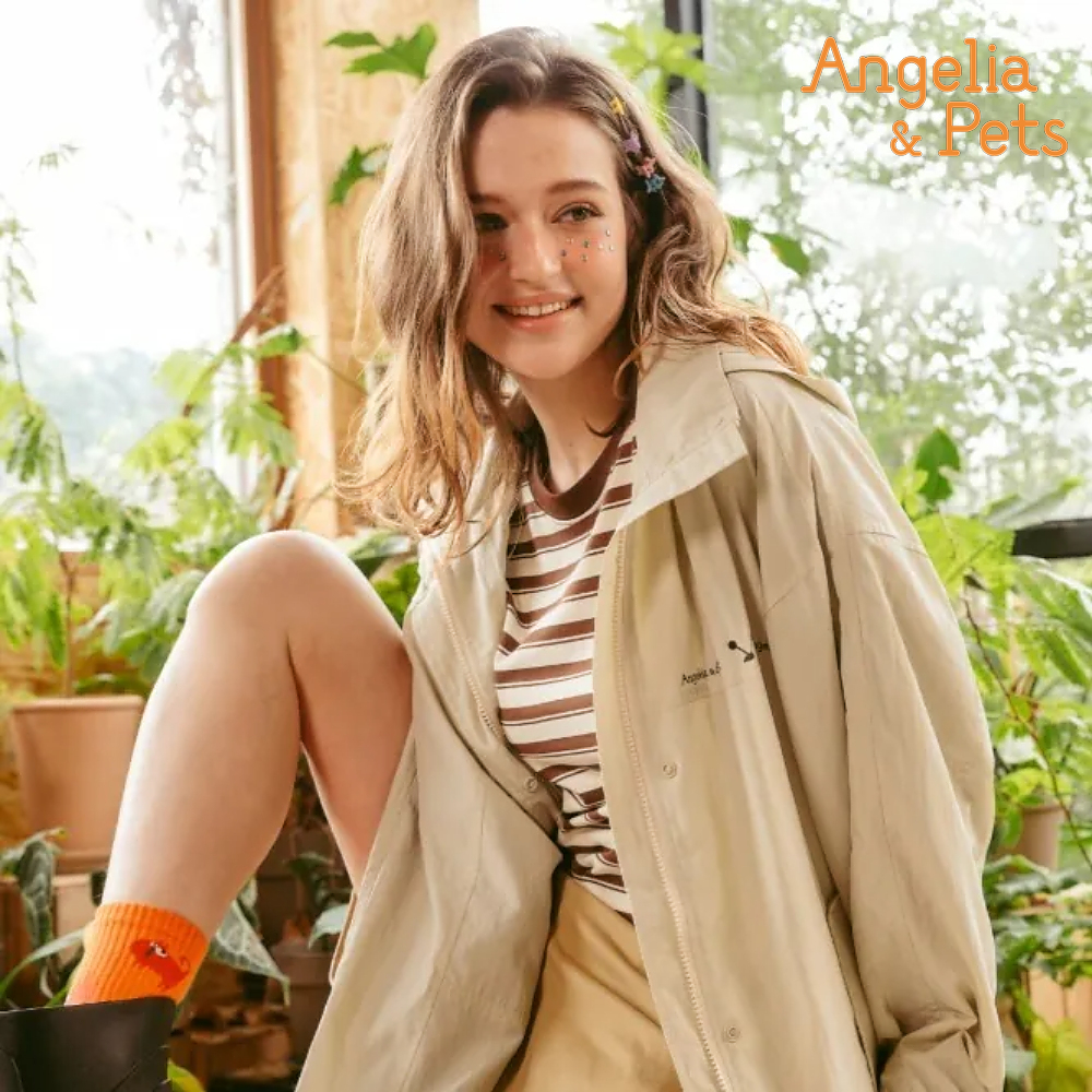 【Angelia & Pets】剪接風衣外套-淺卡其/黑