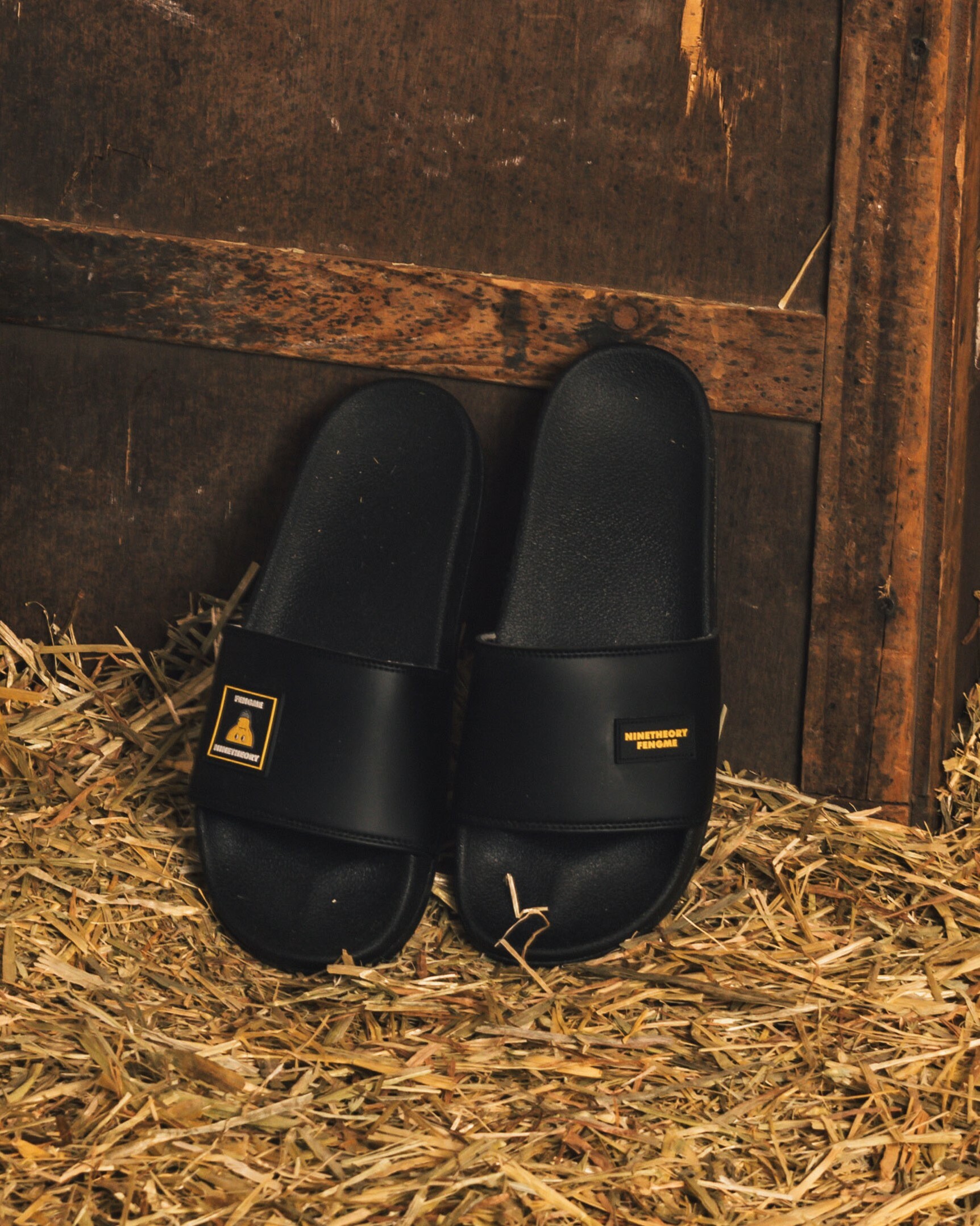 NINE THEORY × FENGME LOGO PVC PATCH SLIPPERS 立體PVC布章運動拖