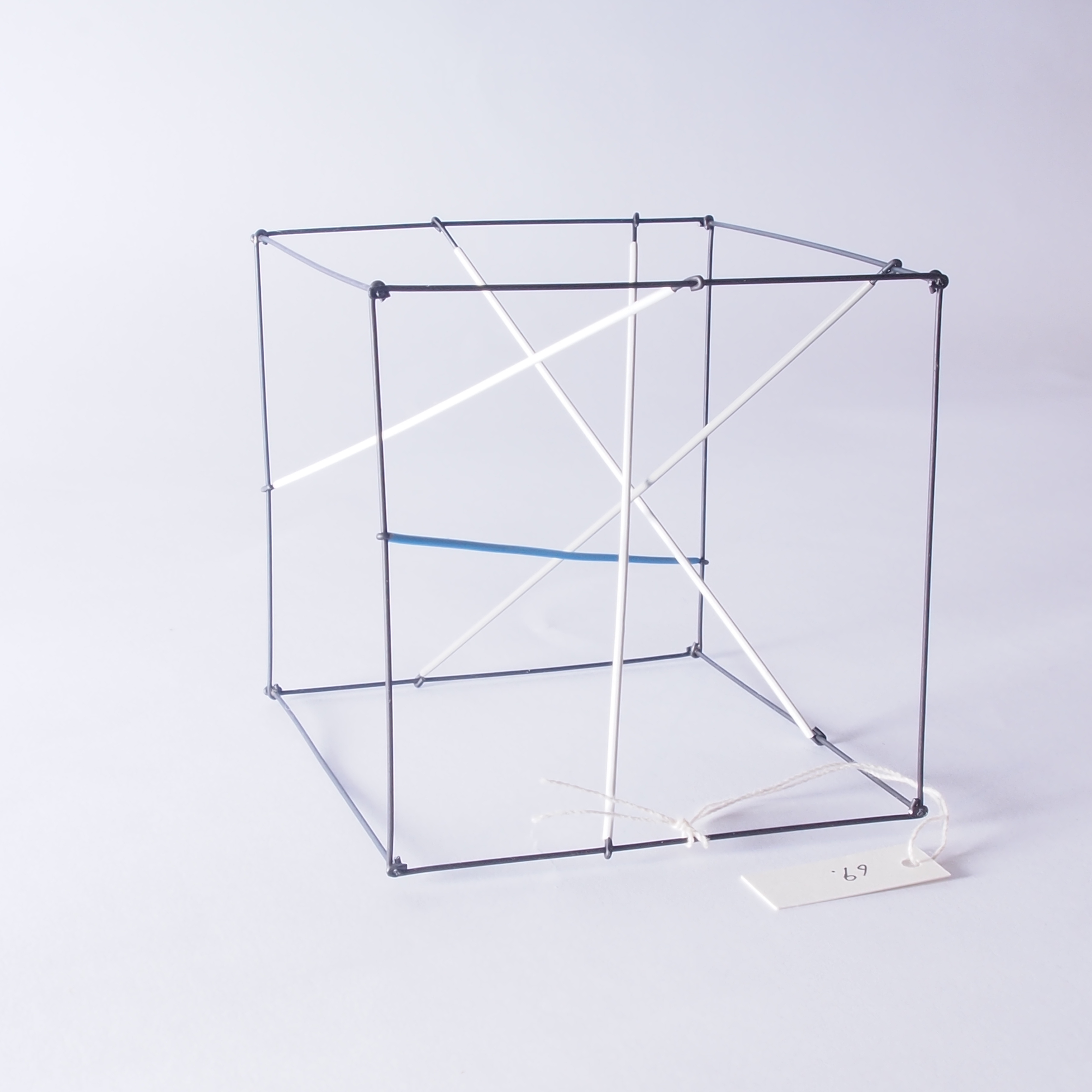 関昌生wire-object-69