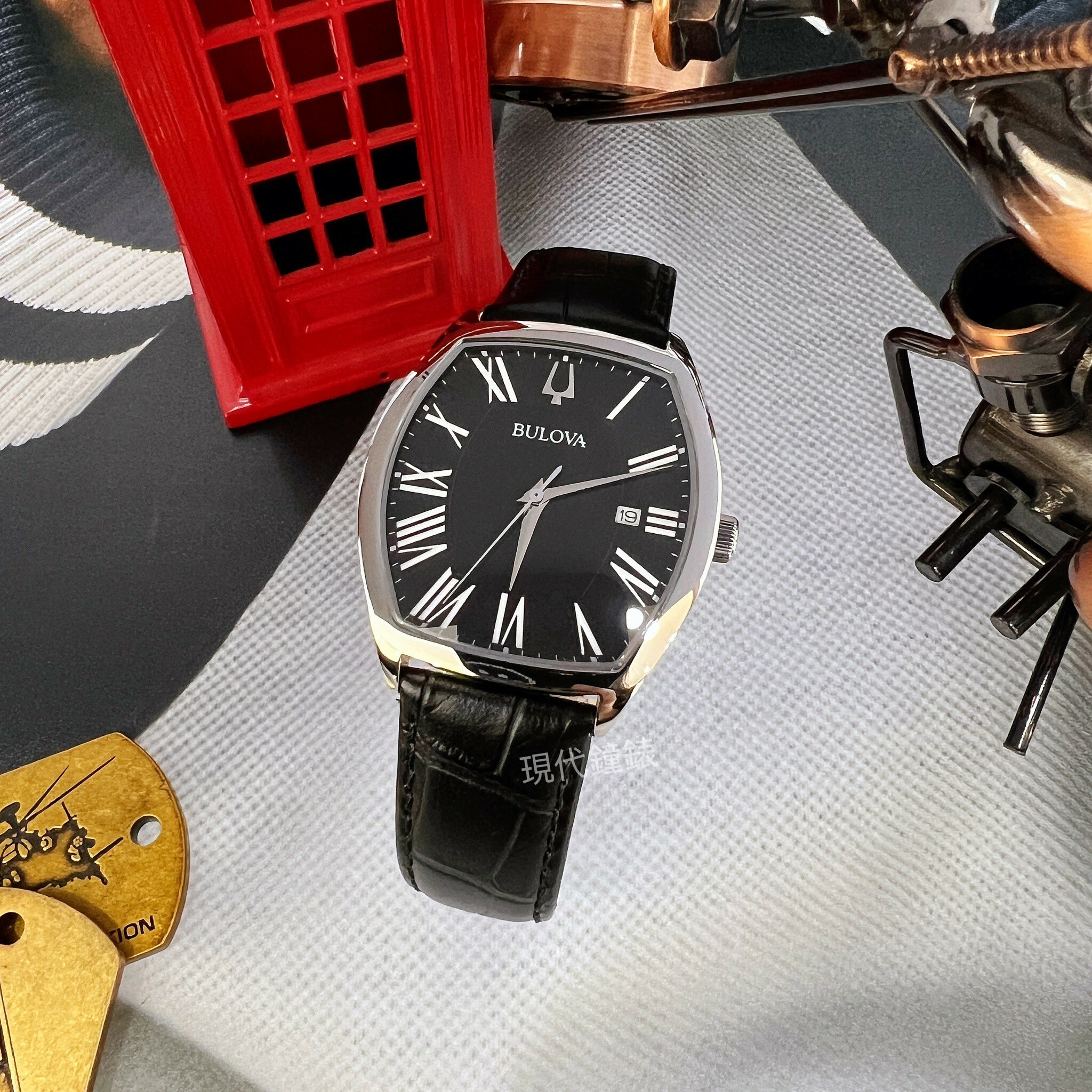 【BULOVA 寶路華】經典酒桶羅馬字男腕錶96B290 37mm 現代鐘錶