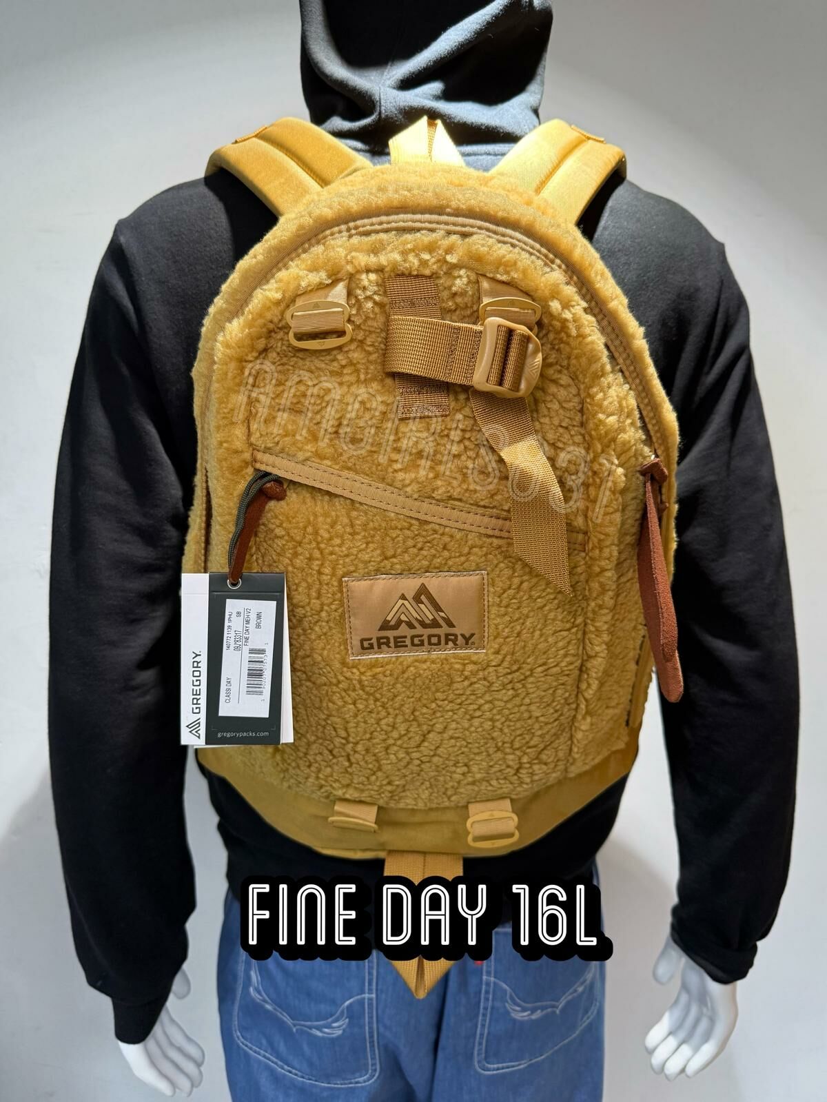 Gregory fine day Meh Brown 搖粒絨