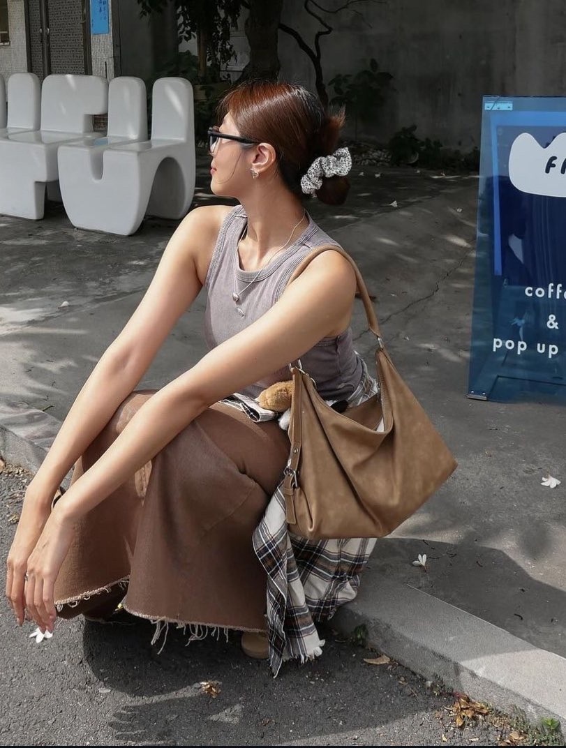 Stand Oil - Mushy Bag (Camel)