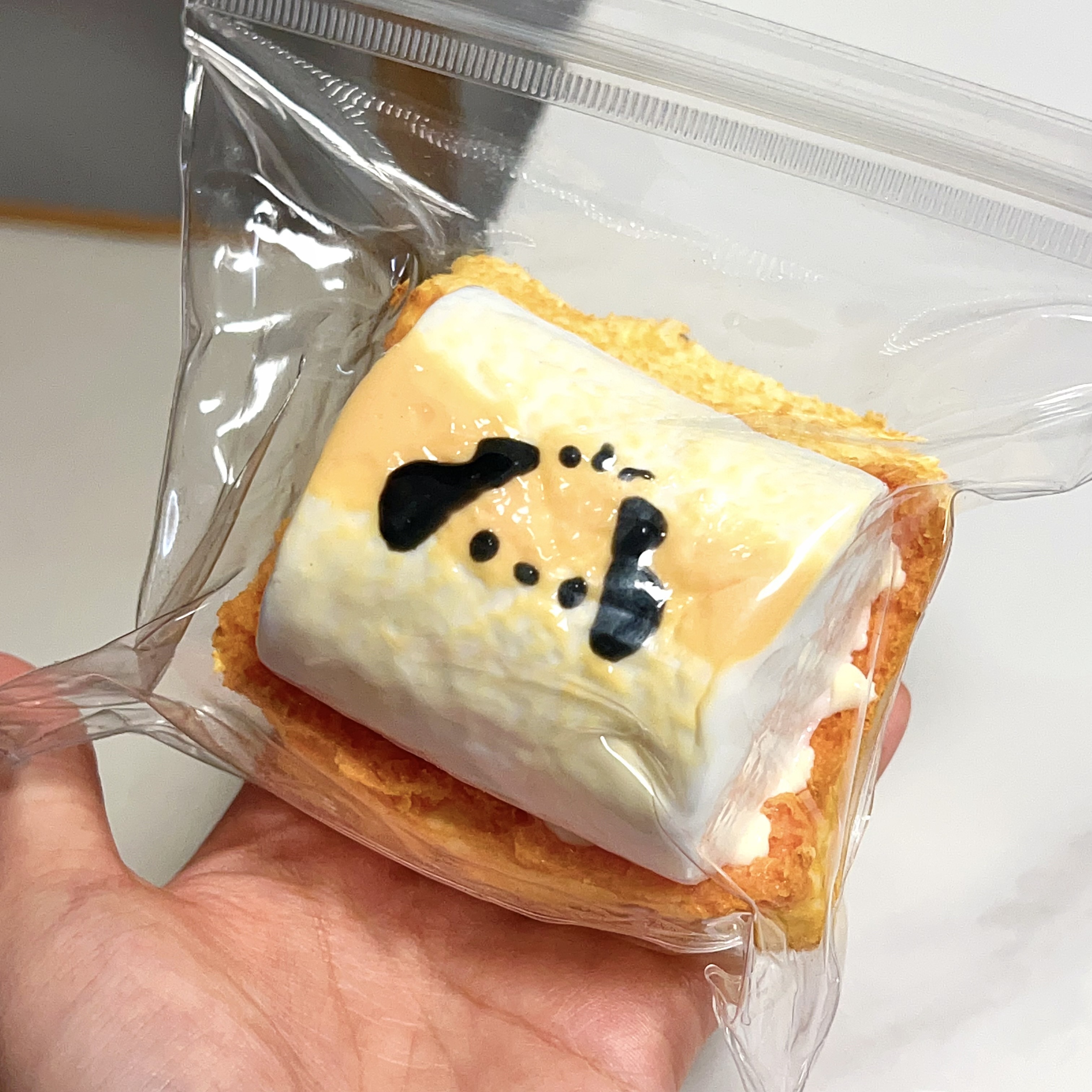 PC dog toasted marshmallow with toast taba squishy