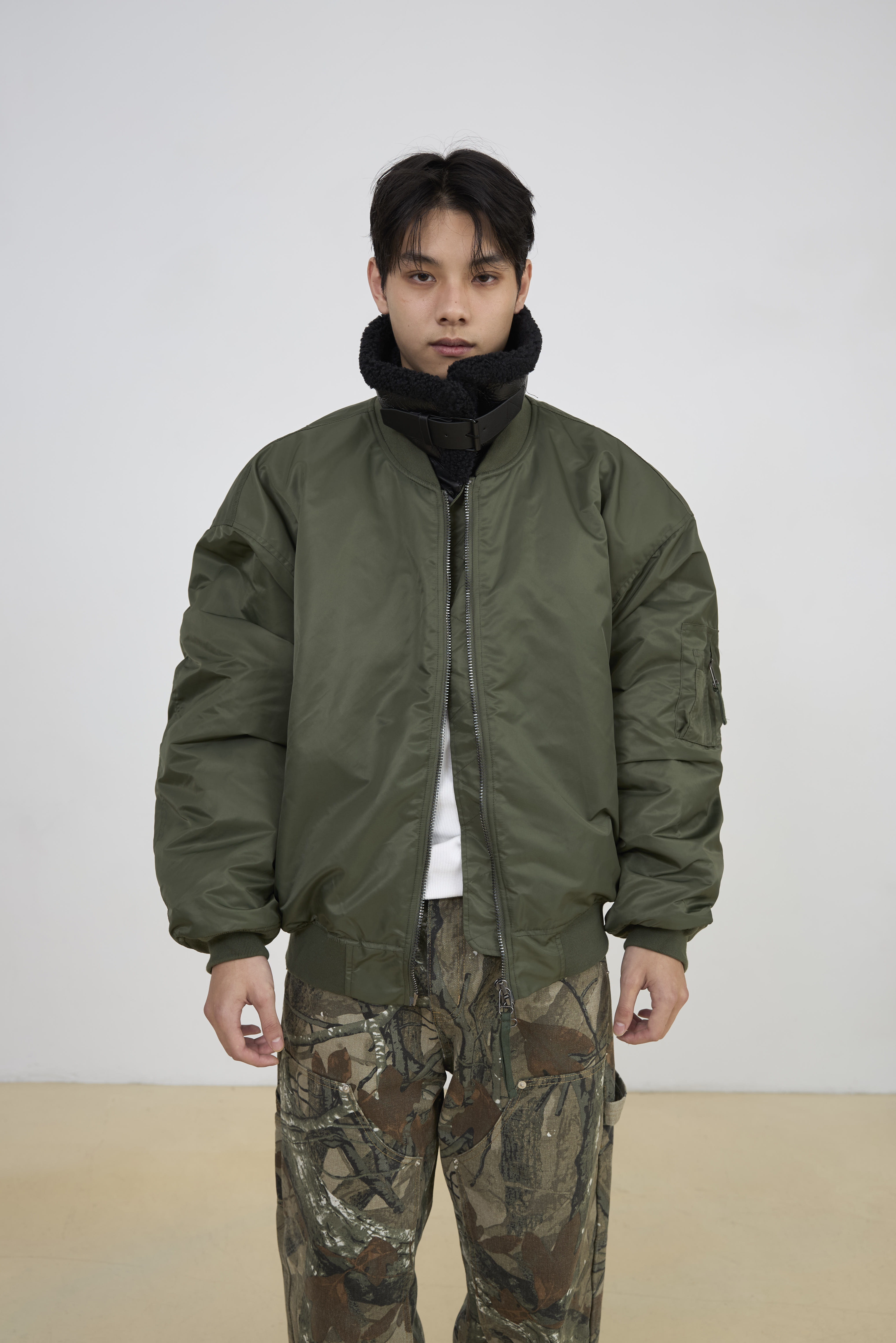 REMOVABLE-NECK WIND JACKT